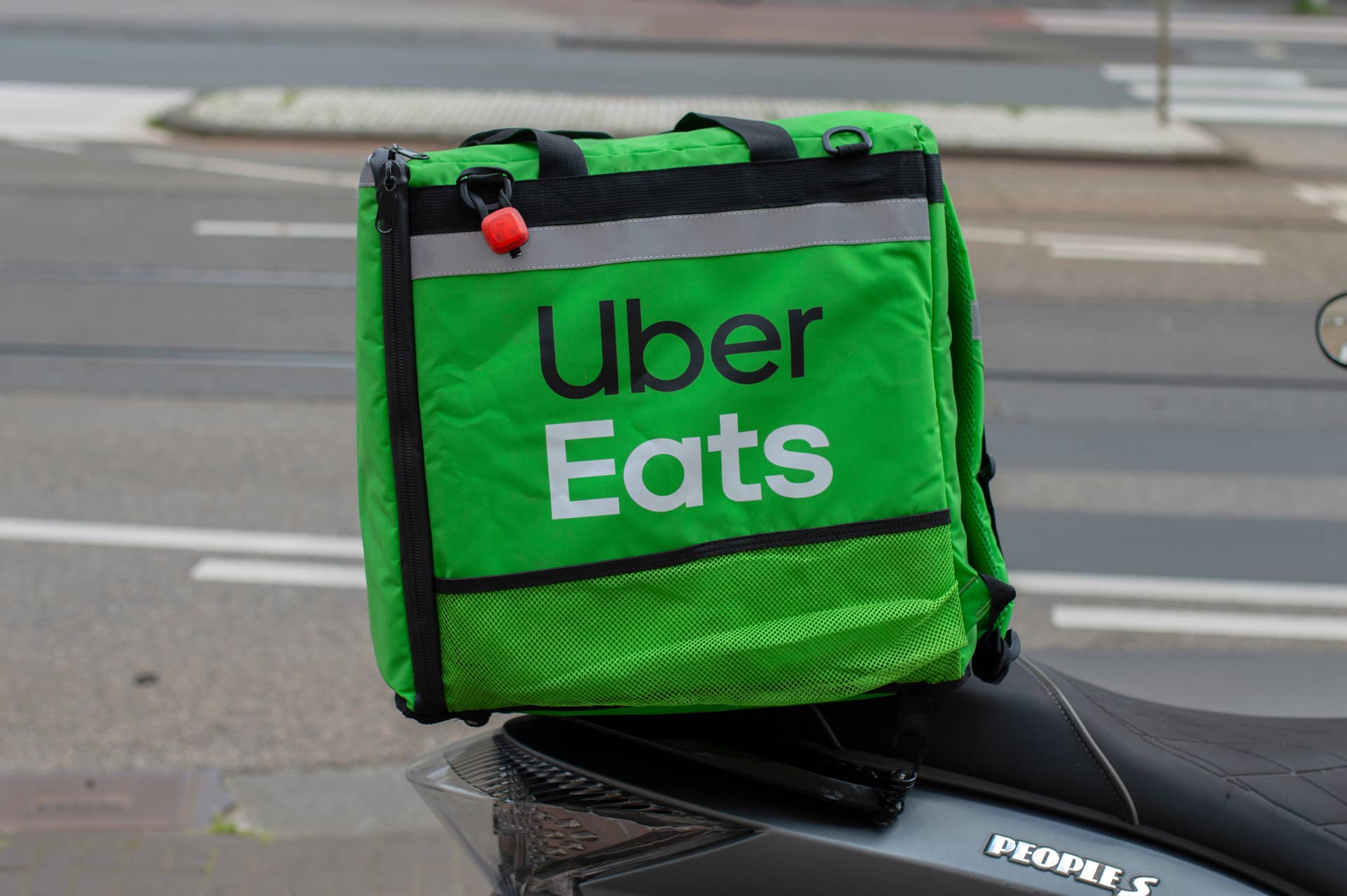Uber Eats Adds Value Meal Deals with a New Delivery Concept - Men's Journal