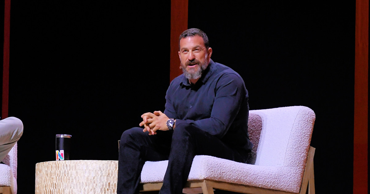 Andrew Huberman Reveals Simple, Science-Backed Tricks for Fat Loss ...