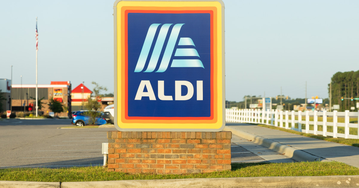 Aldi's Copycat Pyrex Glass Baking Dish Set is Only $15 - Men's Journal