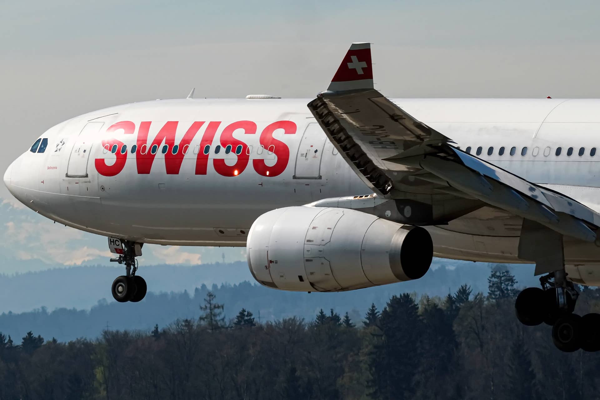 Swiss Plane Aborts Takeoff After Engine Catches Fire at Boston Logan ...