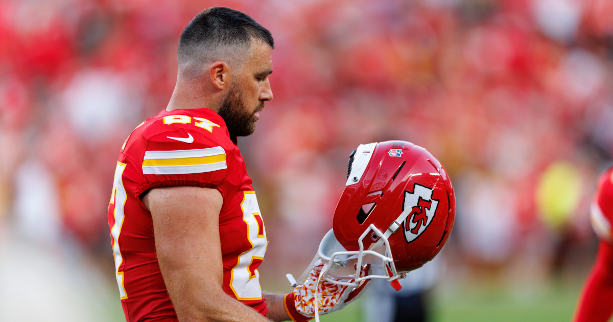Travis Kelce Retirement Decision Causes a Stir Before Christmas Day ...