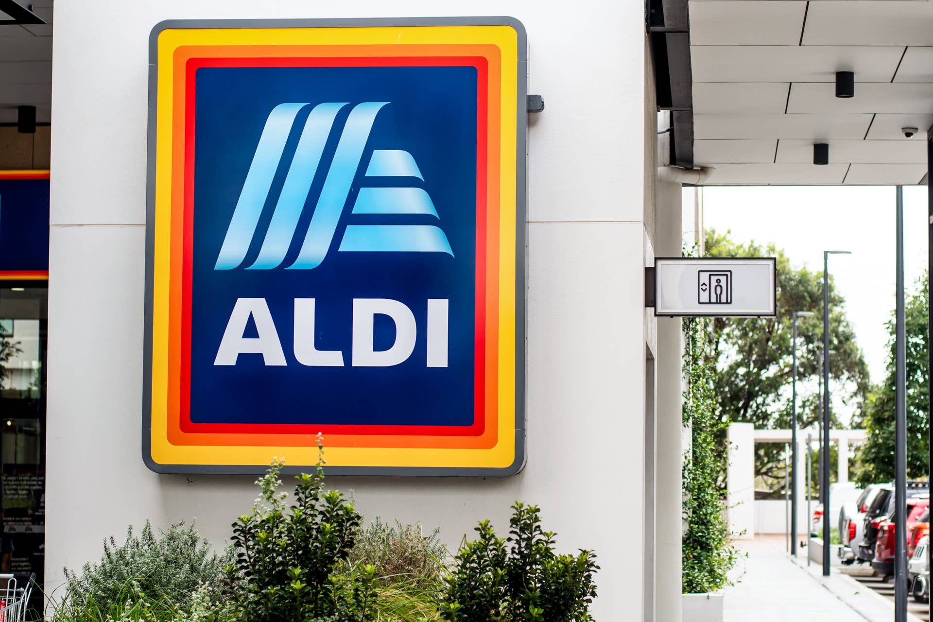 Aldi Drops a New Modern Copper Pasta Pot For an Epic Price - Men's Journal