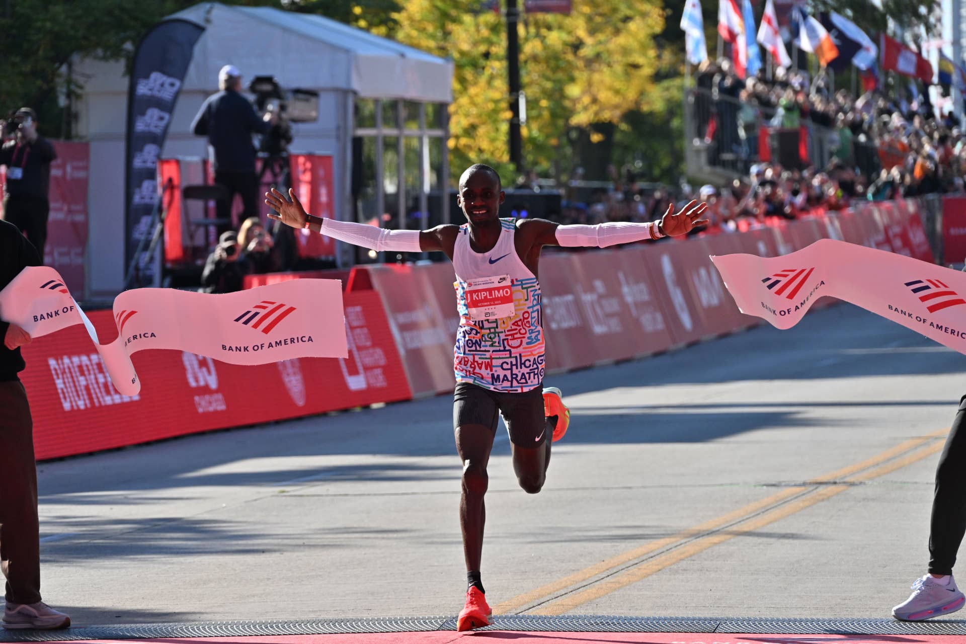 The Chicago Marathon Champion Was Only Running in His Second Race - Men ...