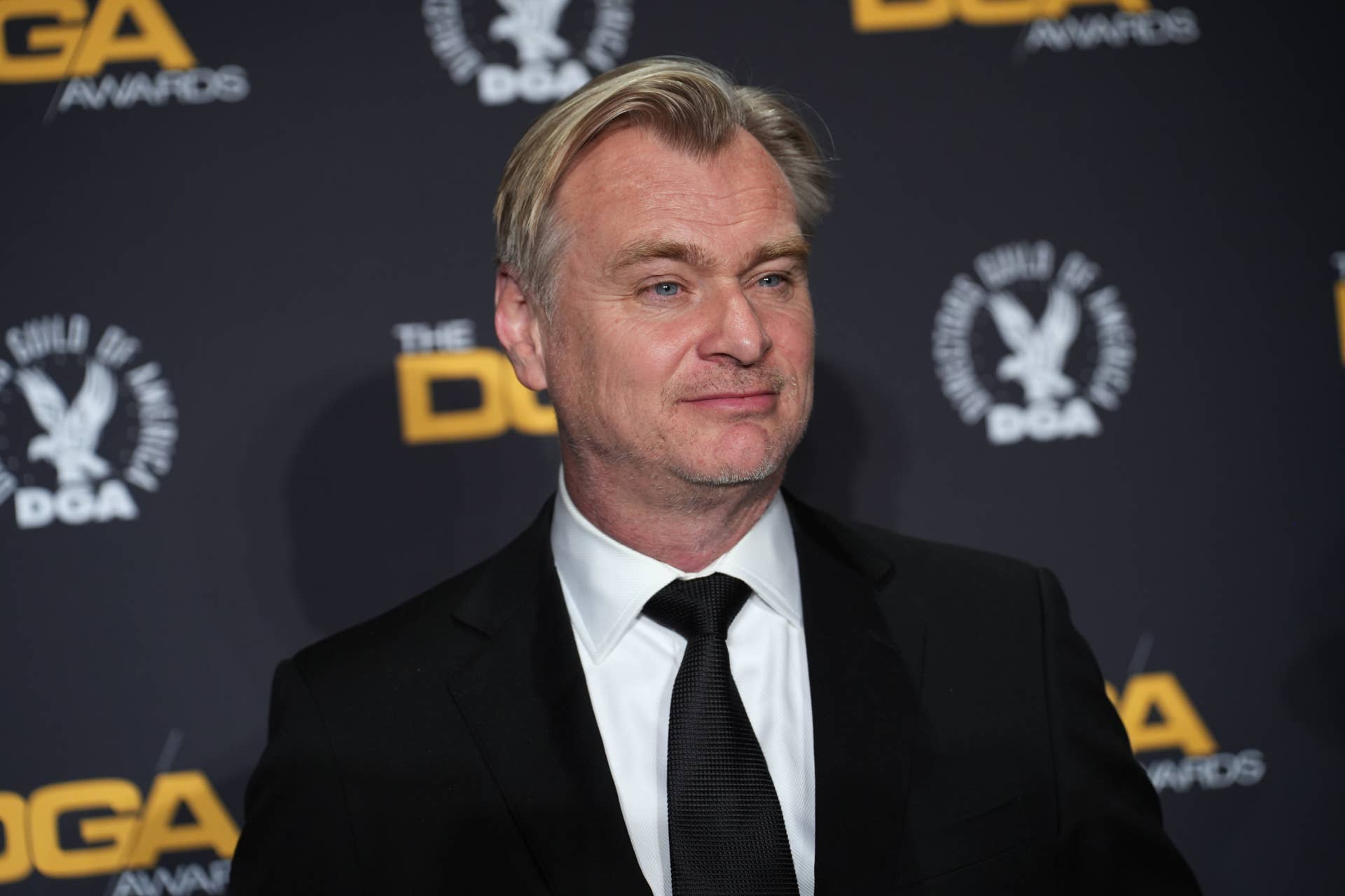 Christopher Nolan Defends Dwayne Johnson's 'The Smashing Machine ...
