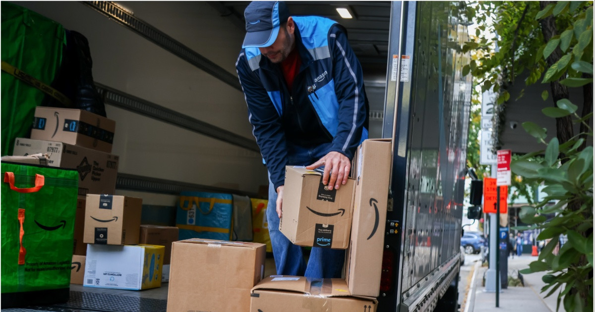 This 65-Inch Insignia Smart TV Is Under $300 on Amazon - Men's Journal