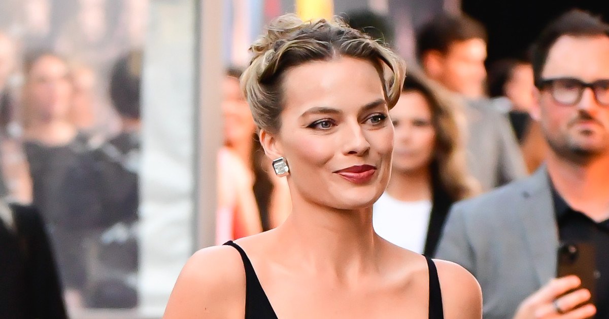 Margot Robbie & Leonardo DiCaprio’s R-Rated Hit Returns to Netflix ...