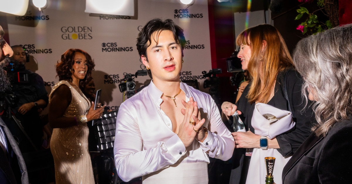 'Heated Rivalry' Star Hudson William's Total-Body Workout - Men's Journal