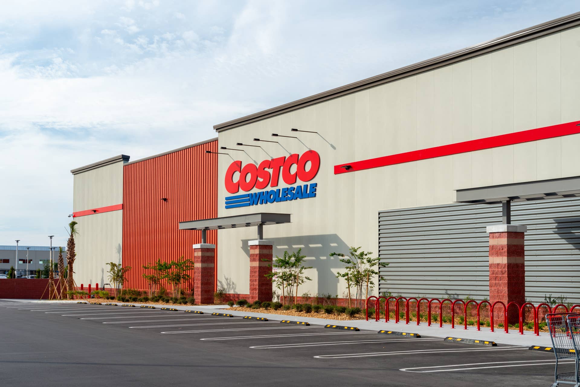 Costco's 'Clean' Protein Powder Line Is On Mega Sale Right Now - Men's ...