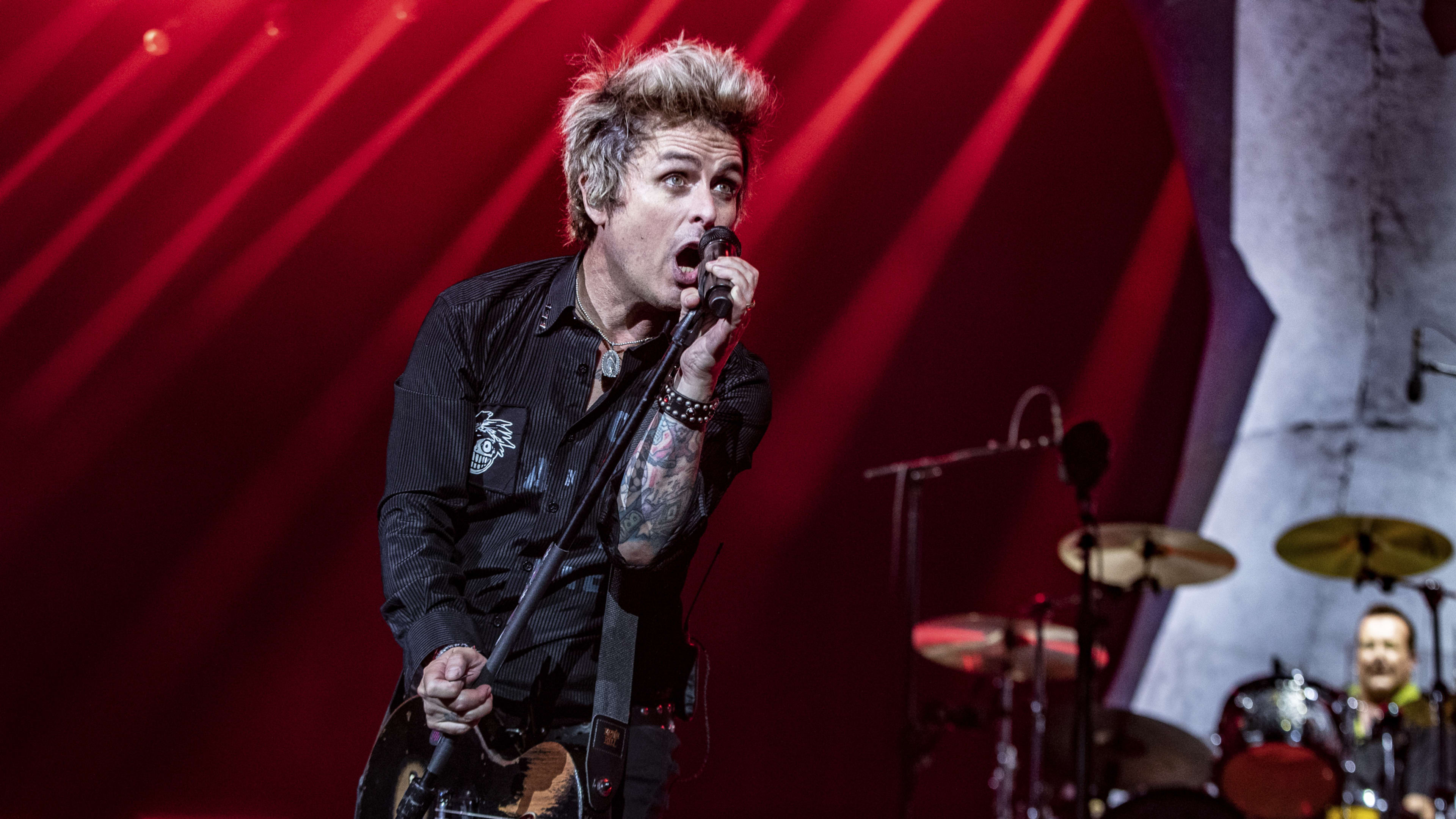 Pop Punk Icon Records Bowie’s ‘Heroes’ - Men's Journal