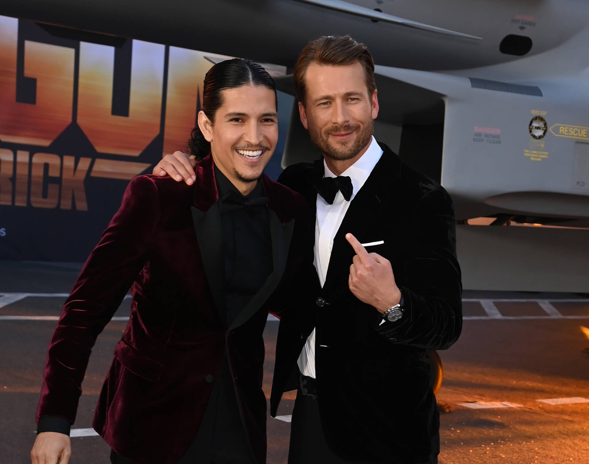 Danny Ramirez Pulls a 'Chad Powers' With Glen Powell Autograph Prank ...