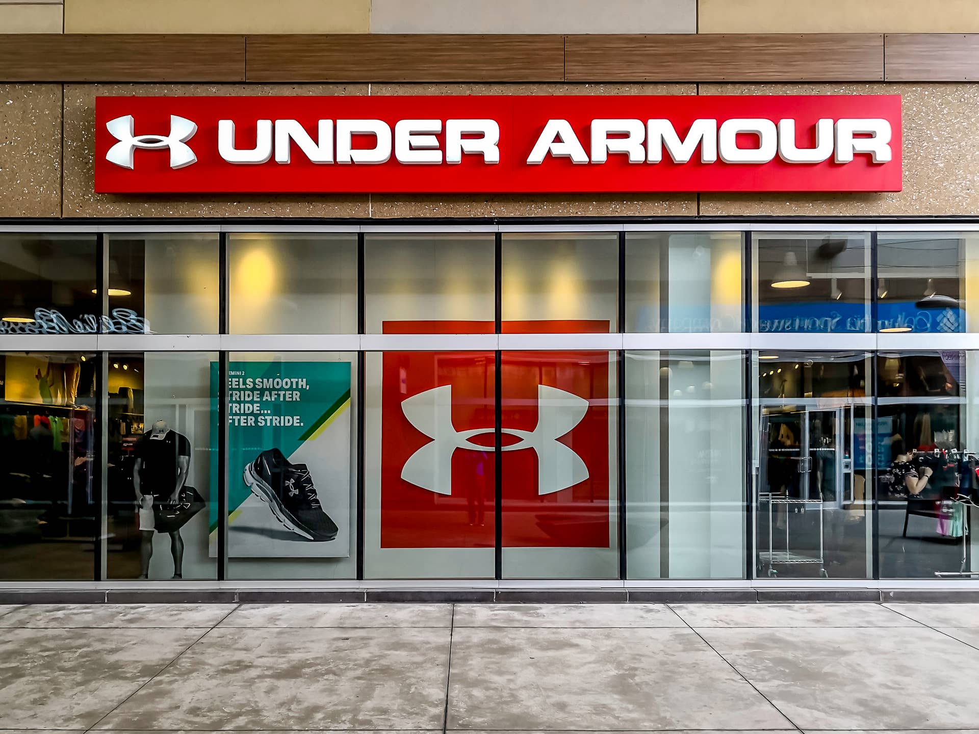Under Armour’s Fleece Sweatpants Are $23 for Cyber Monday - Men's Journal