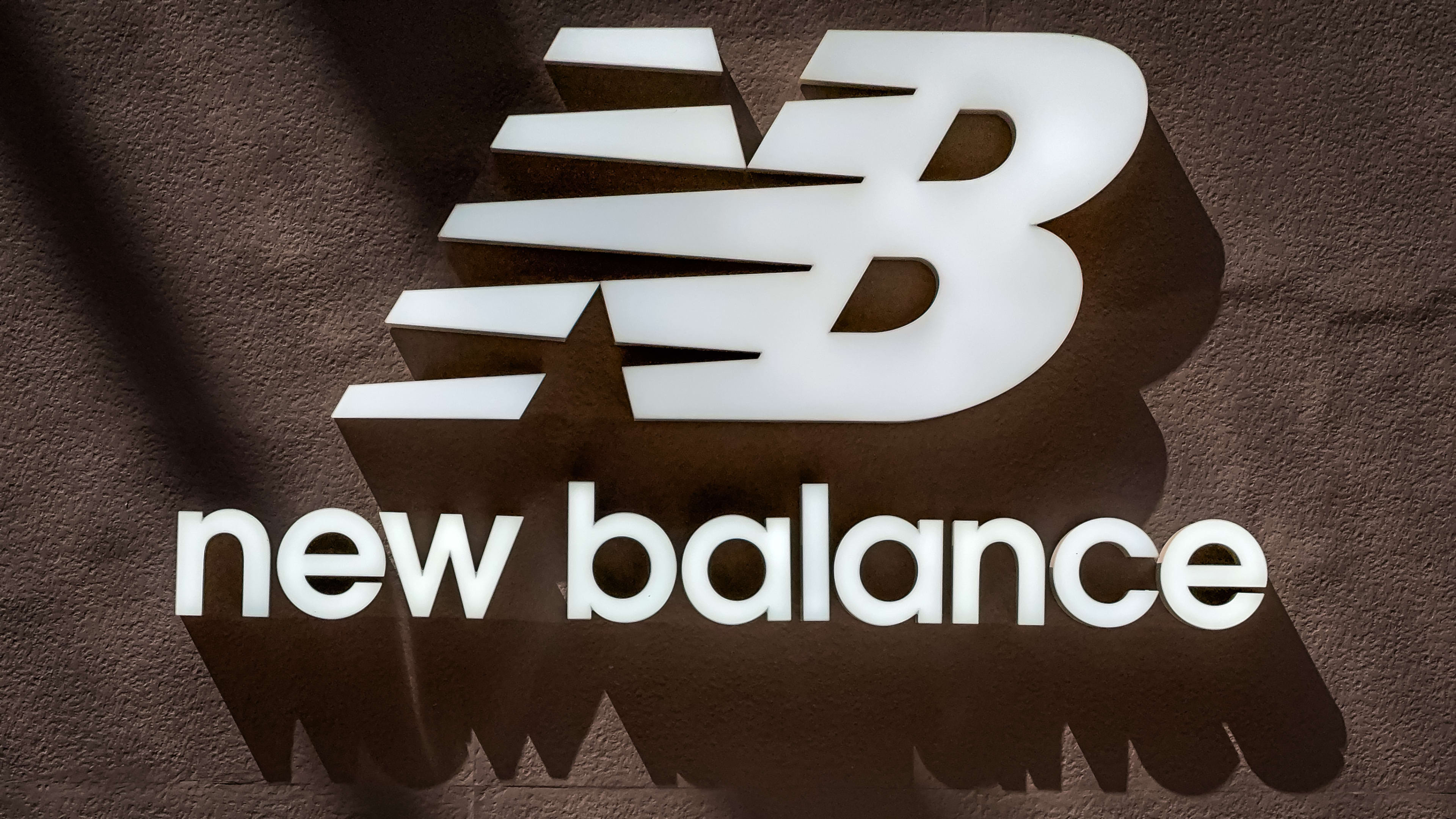 One of New Balance's Best Running Shoes Is $65 Off on Amazon - Men's ...