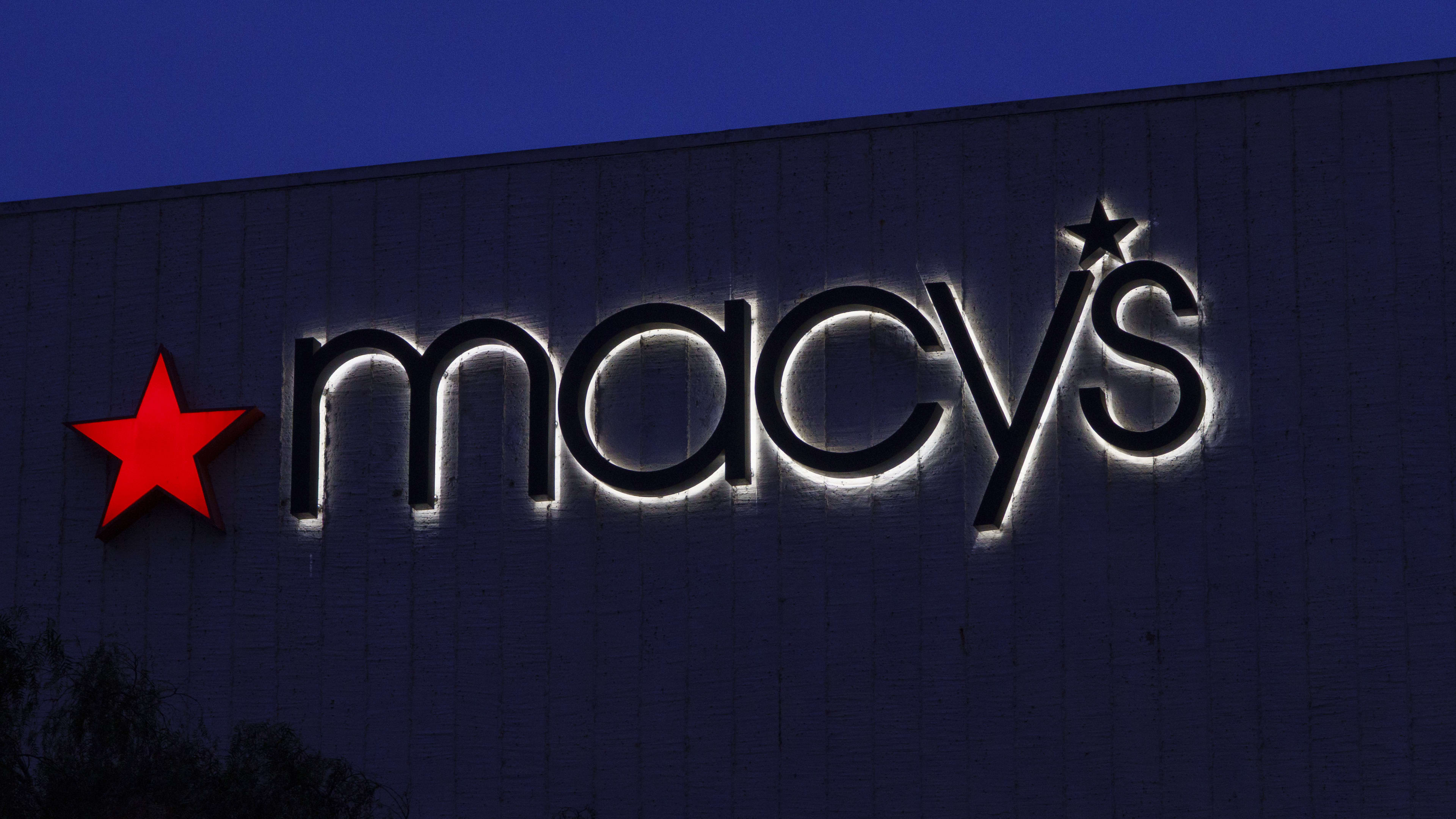 Macy's Has a Valentine's Day Gift-Worthy Ring for 80% Off - Men's Journal