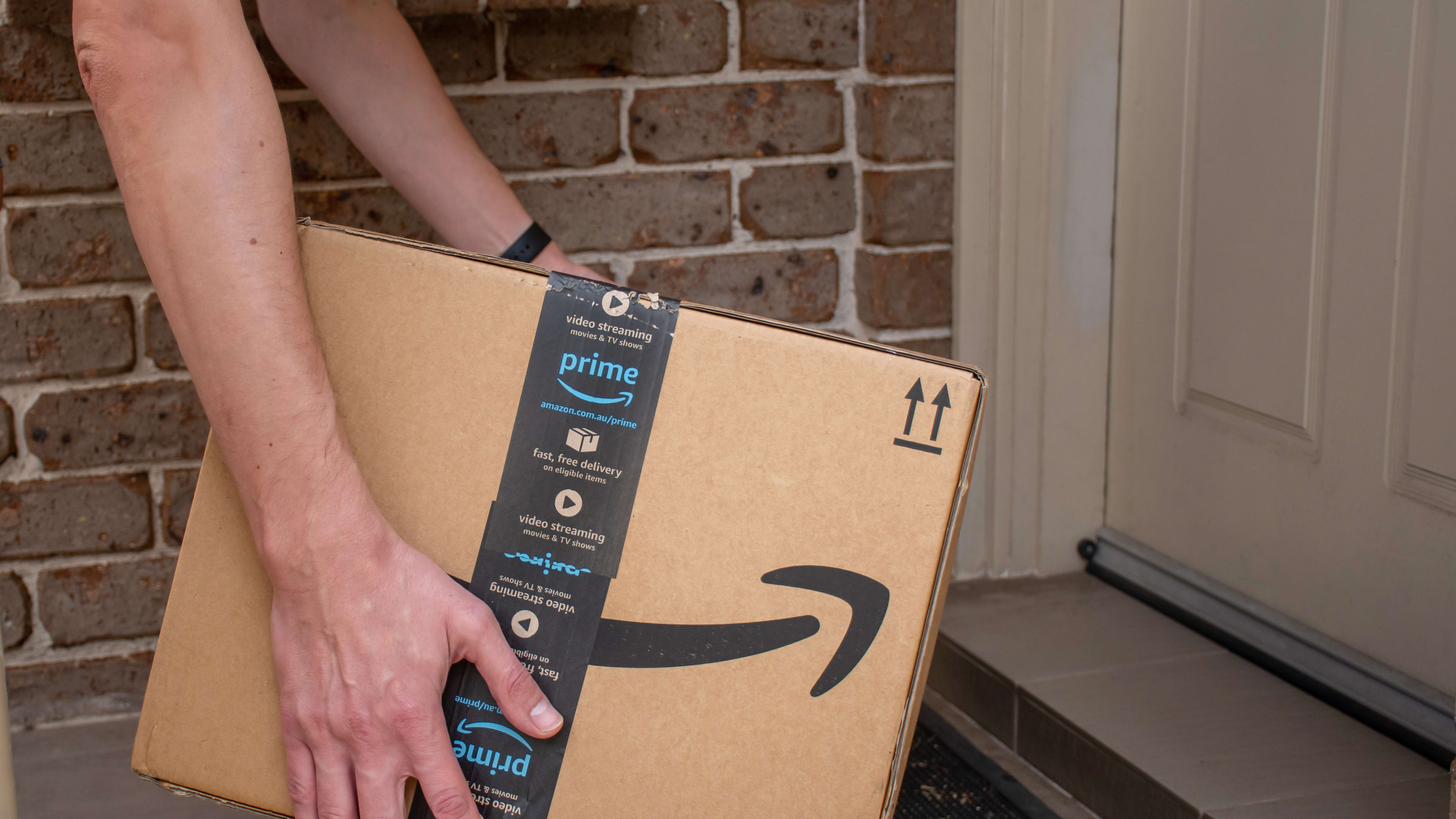 Experts Issues Clear 'Warning' For All 300 Million Amazon Customers ...