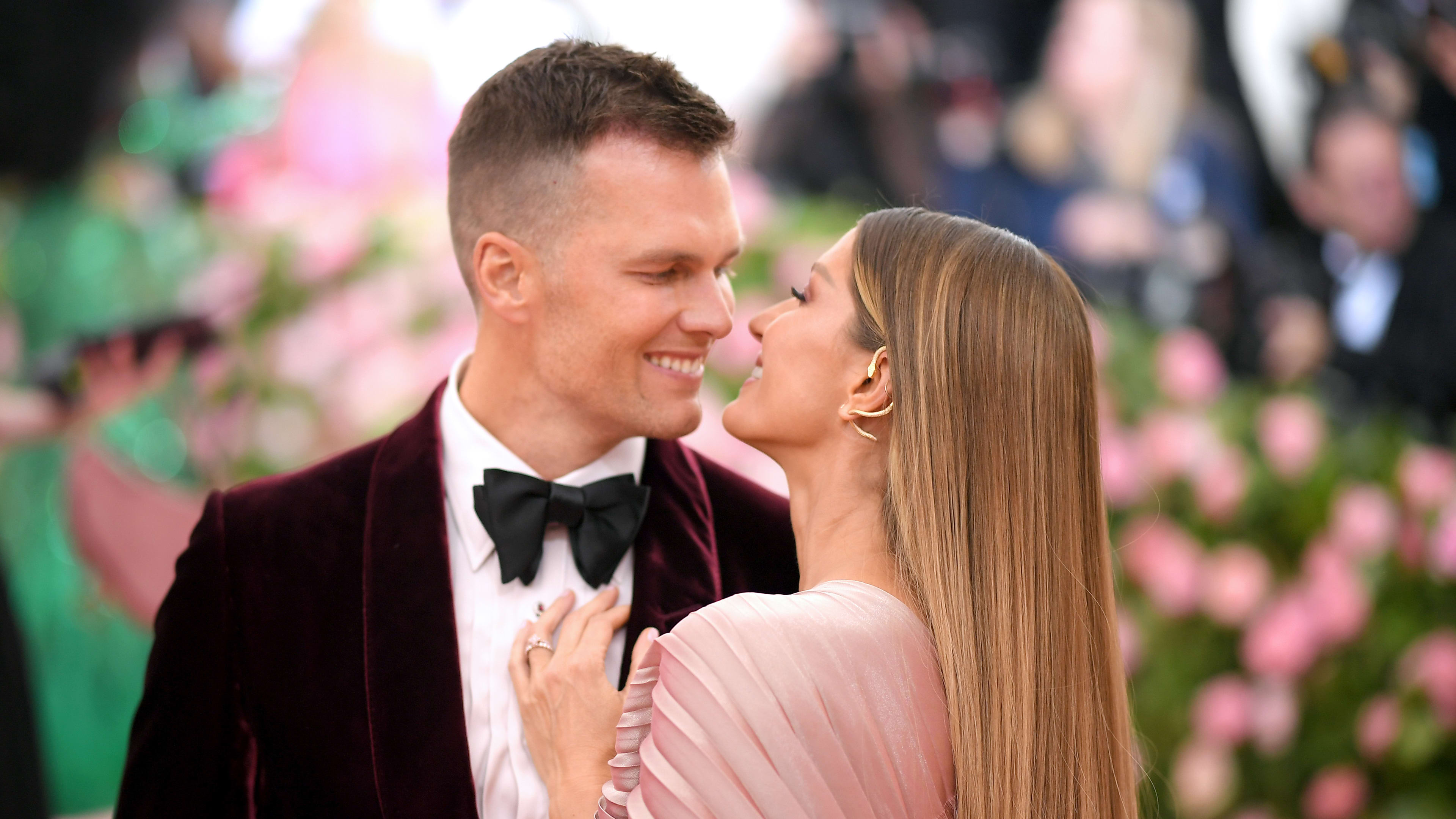 Tom Brady Breaks His Silence on Gisele Bündchen Divorce: 'It Was a ...