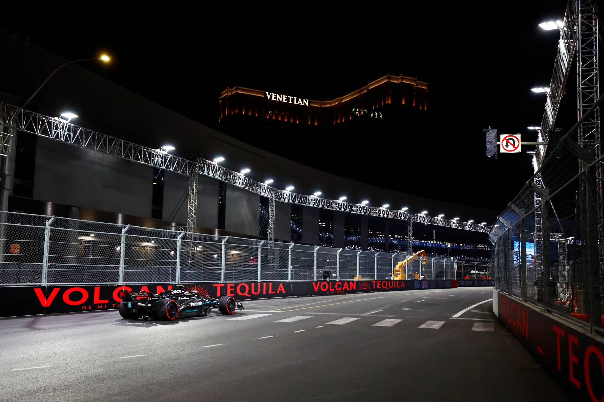 The Venetian's F1 Viewing Club Is the Hottest Ticket in Las Vegas - Men ...
