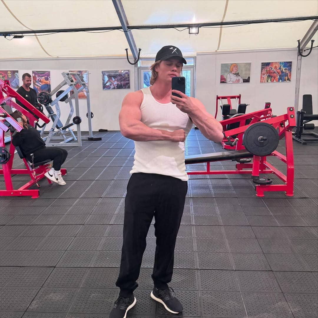 Nicholas Galitzine Shows Off Wild Body Transformation as He-Man in ...