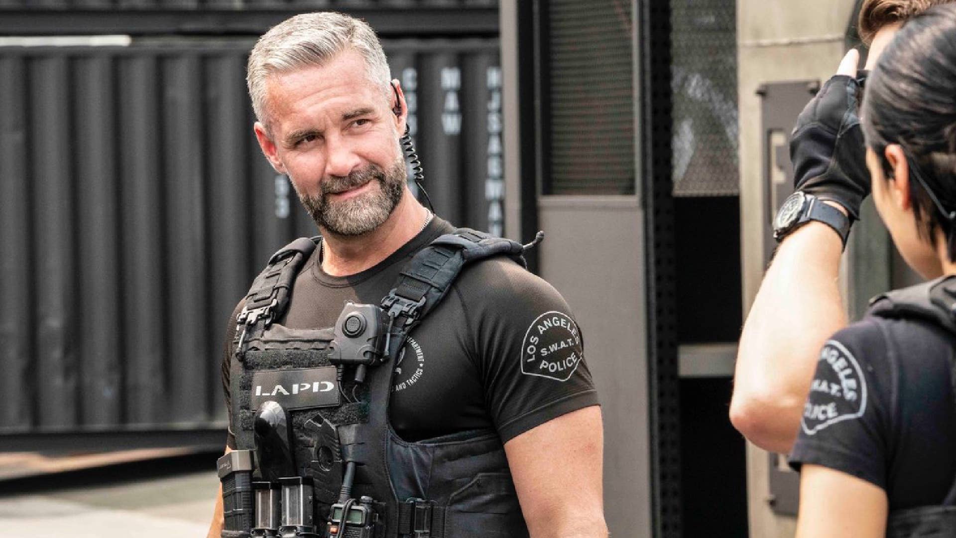 Push-Pull Workout Jay Harrington Builds Muscle With at 49 - Men's Journal
