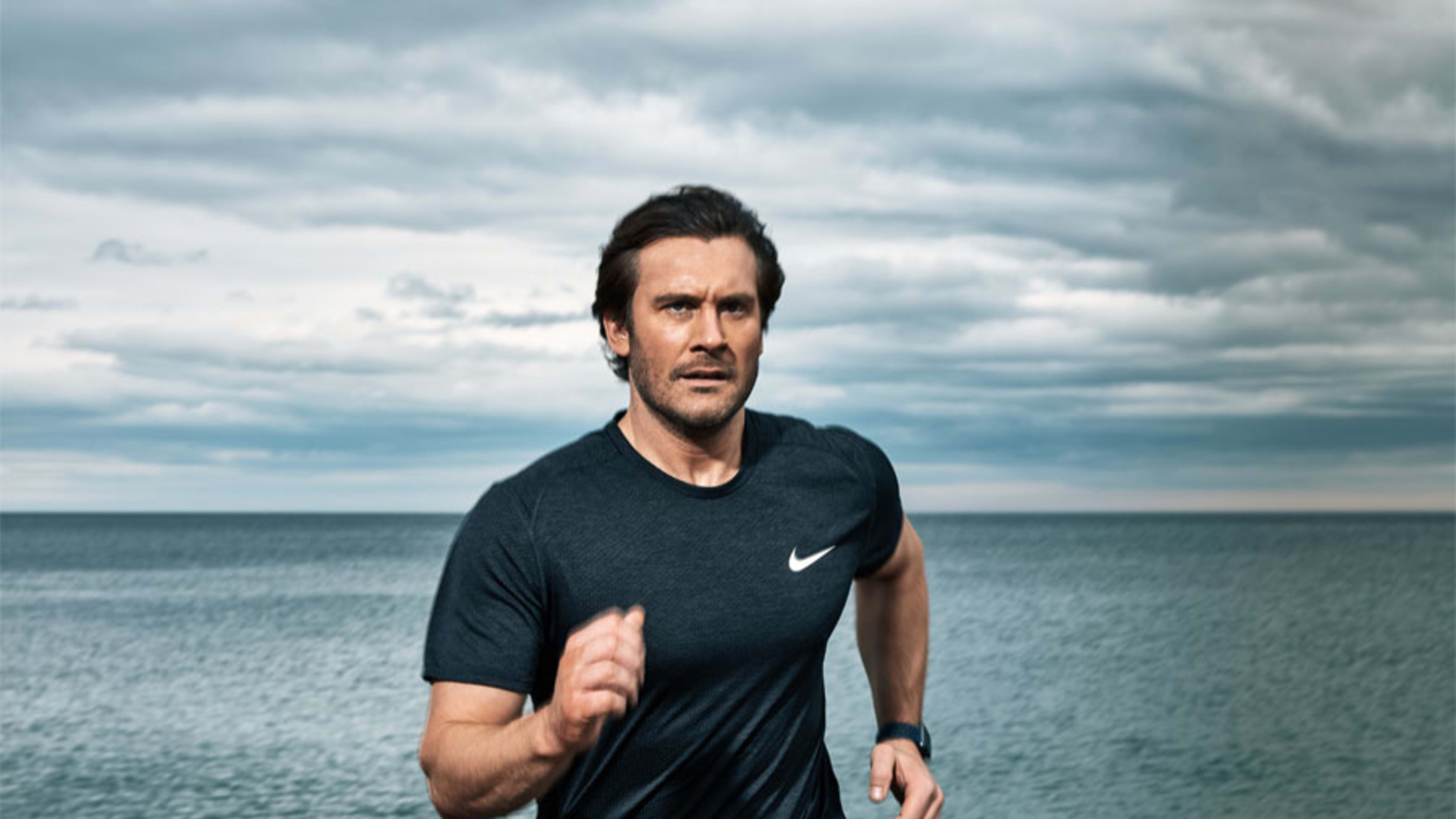'Taken' and 'Vikings' Star Clive Standen's Intense Workout Routine ...