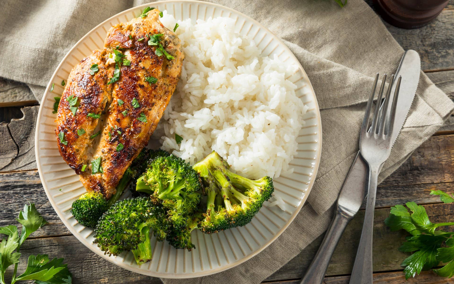 Nutrition for Athletes: Best Pre-Game Meals | Men's Journal - Men's Journal