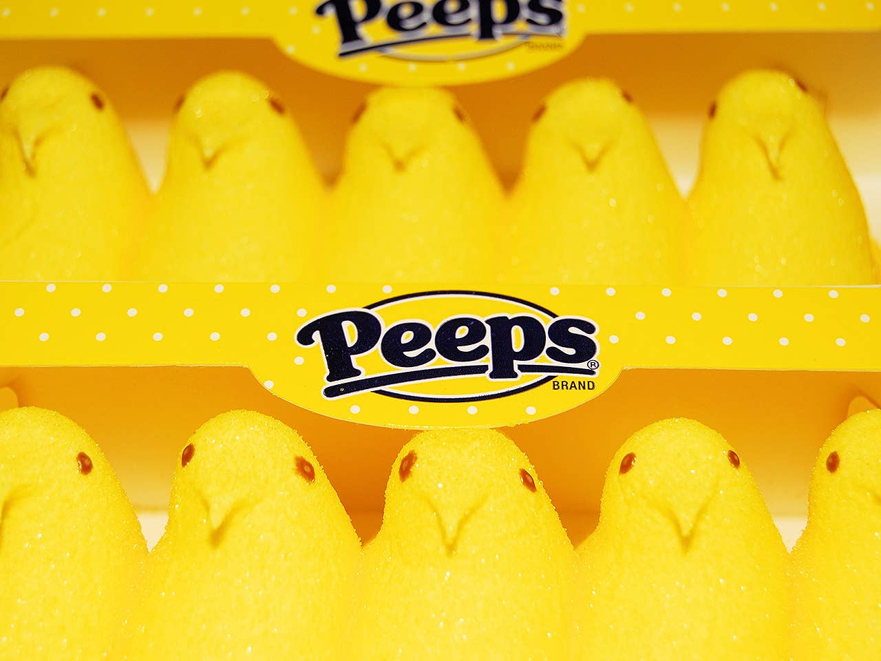 Here's what eating 255 Peeps in 5 minutes does to your body - Men's Journal