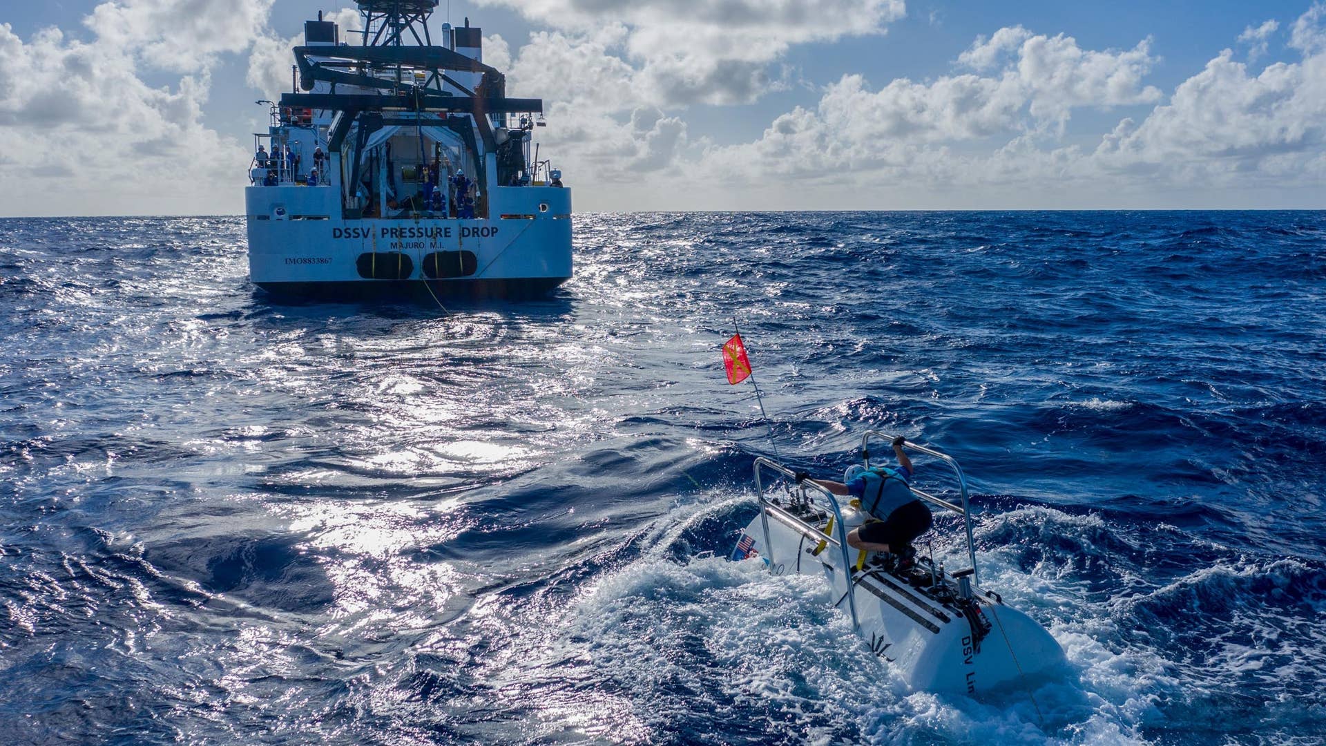 Record-Breaking Sea Dive Finds Evidence of New Species—And Trash - Men ...