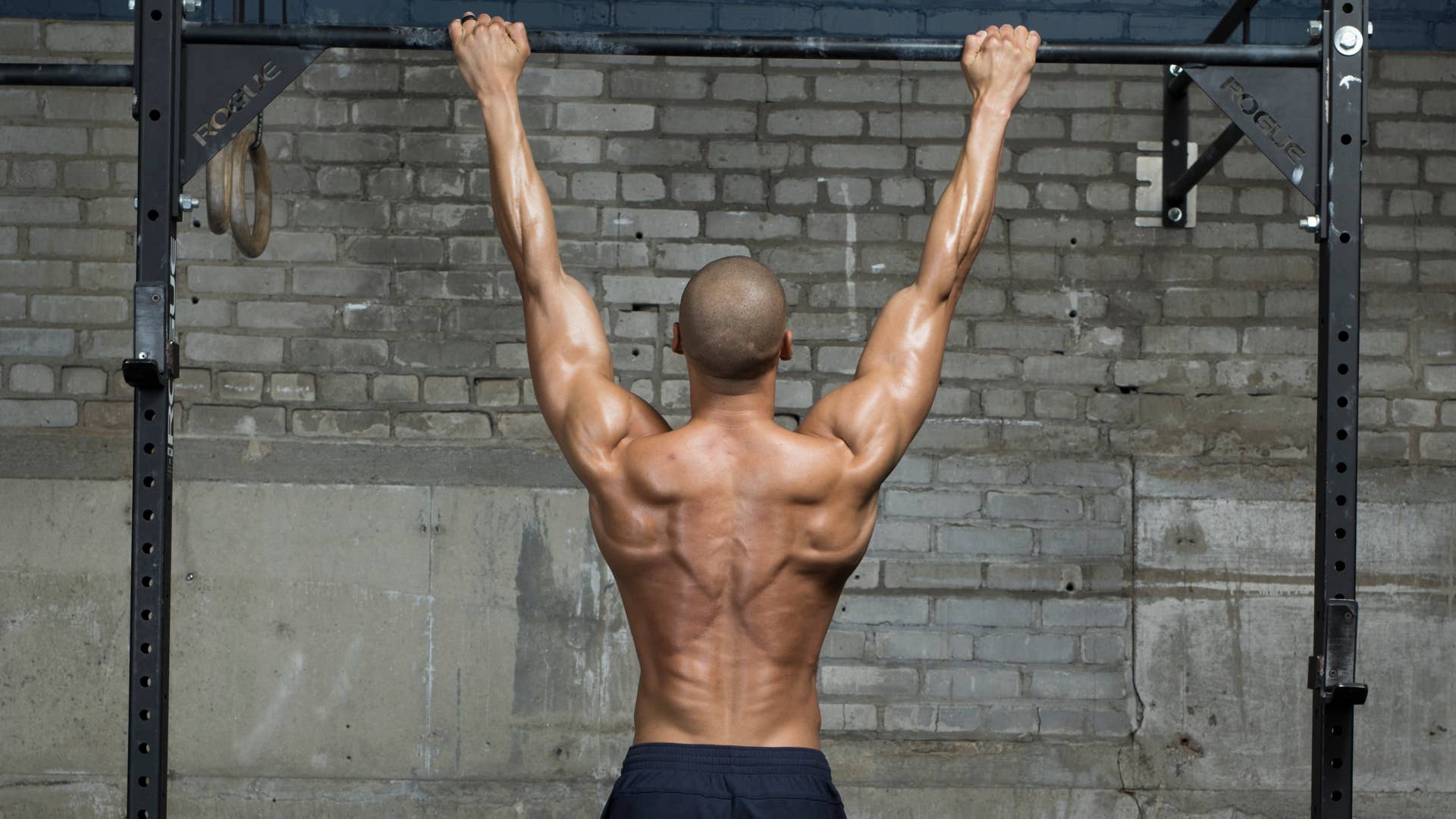 How to Decompress Your Spine to Alleviate Back Pain | Men's Journal ...