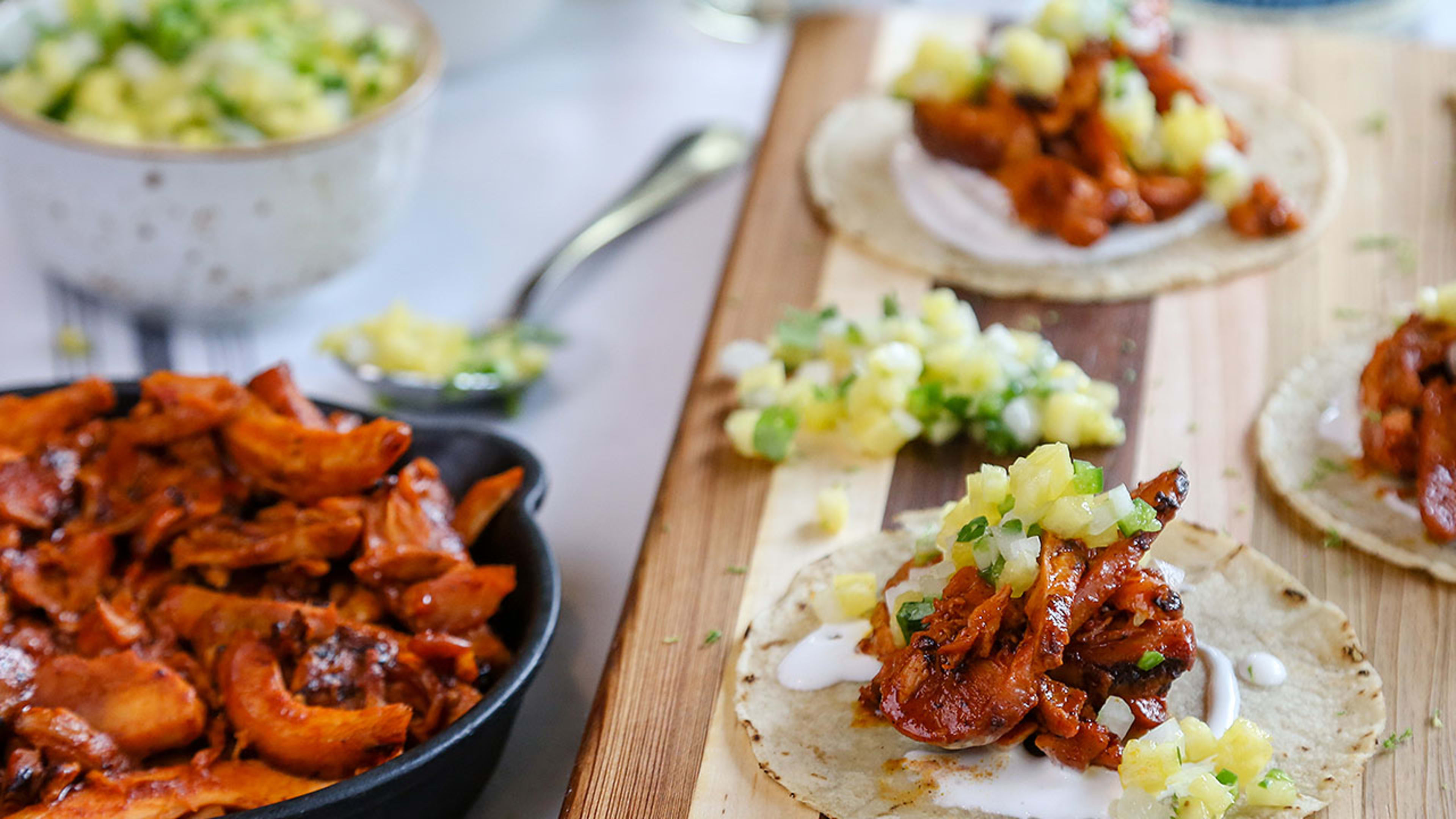 Recipe: How to Make Achiote Chicken Tacos With Pineapple-cilantro Salsa ...