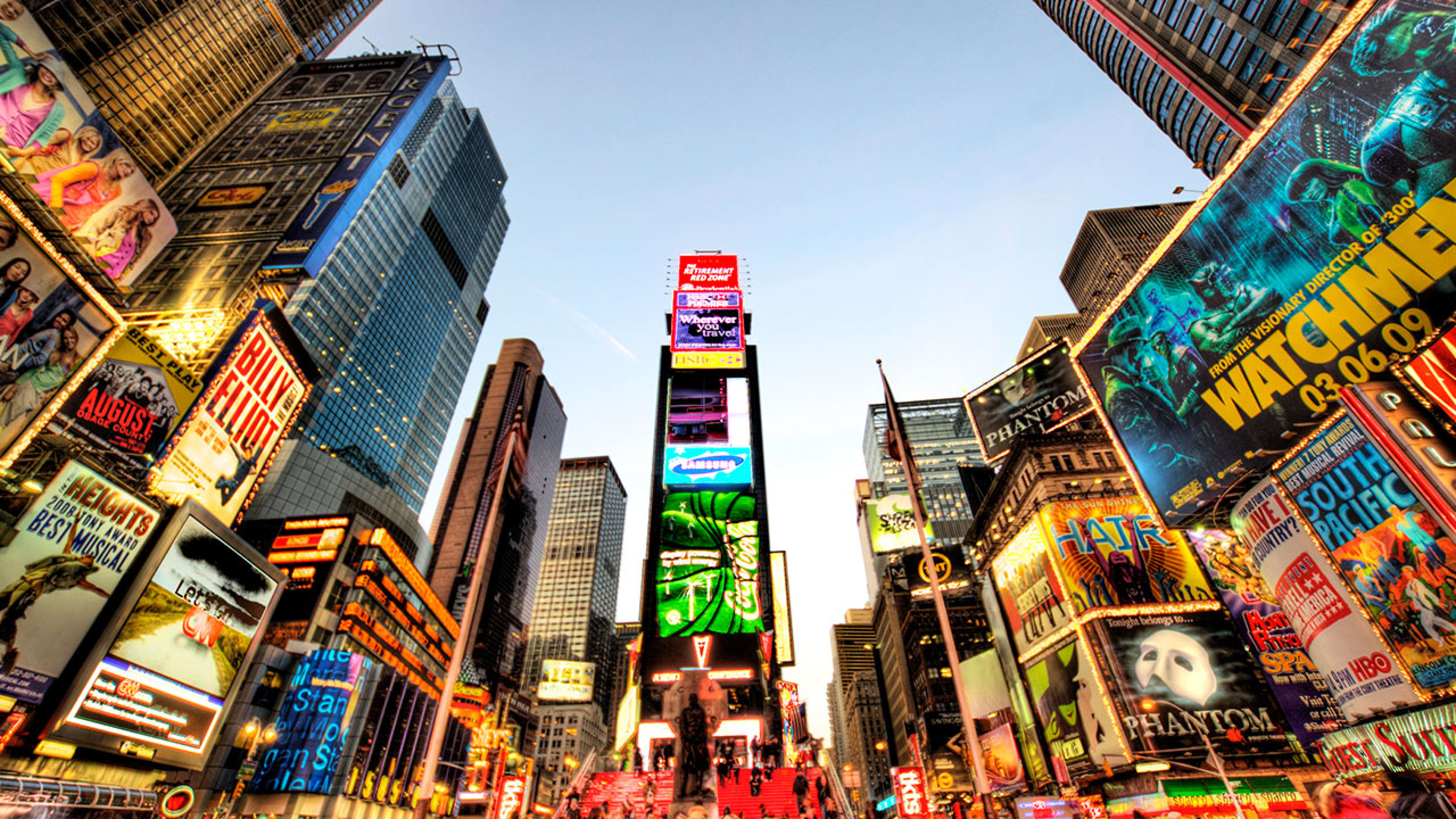 Beloved NYC Celebrity Hotspot Closes After Nearly 50 Years - Men's Journal