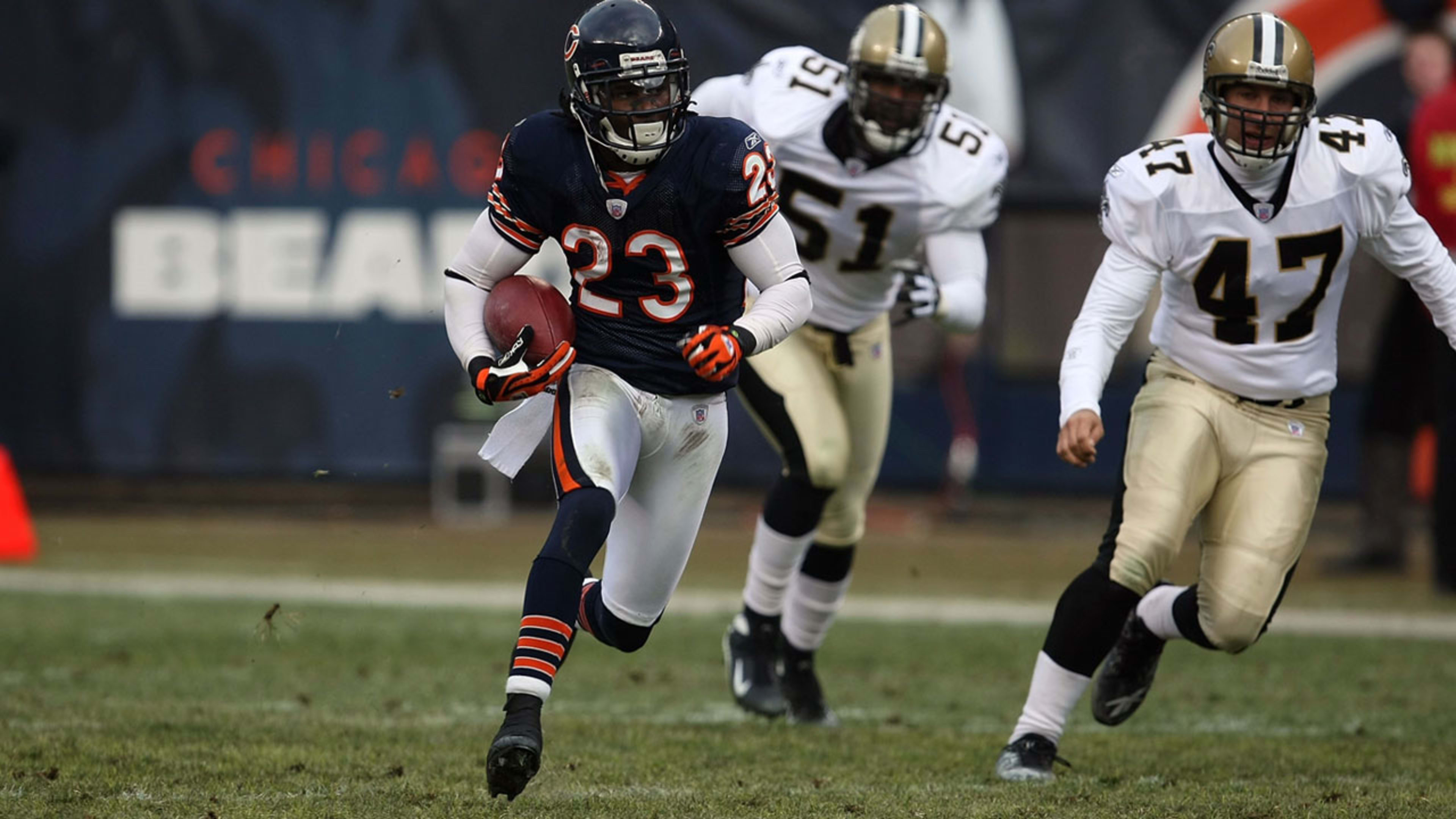 devin hester returns for touchdown