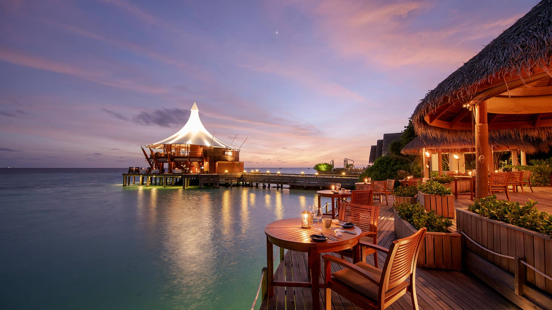 The Best Restaurants for the Most Spectacular Sunset Views in the World ...
