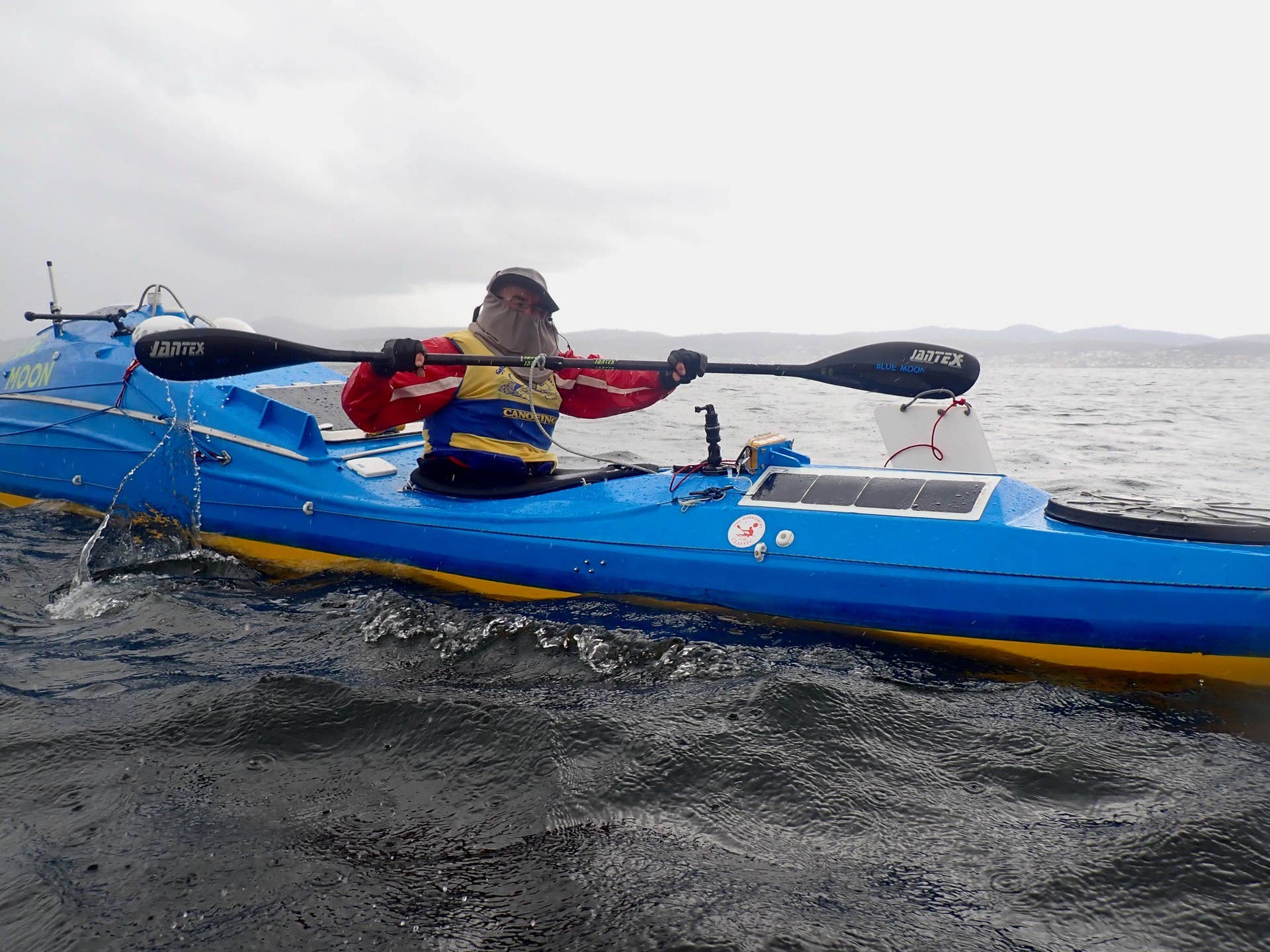 Richard Barnes Completes Solo Kayak Crossing of Tasman Sea - Men's Journal