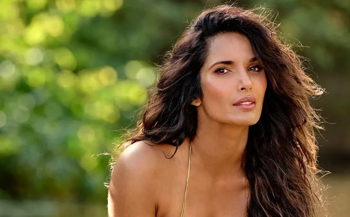 Padma Lakshmi Shares Sports Illustrated Swimsuit Photo Debut - Men's ...