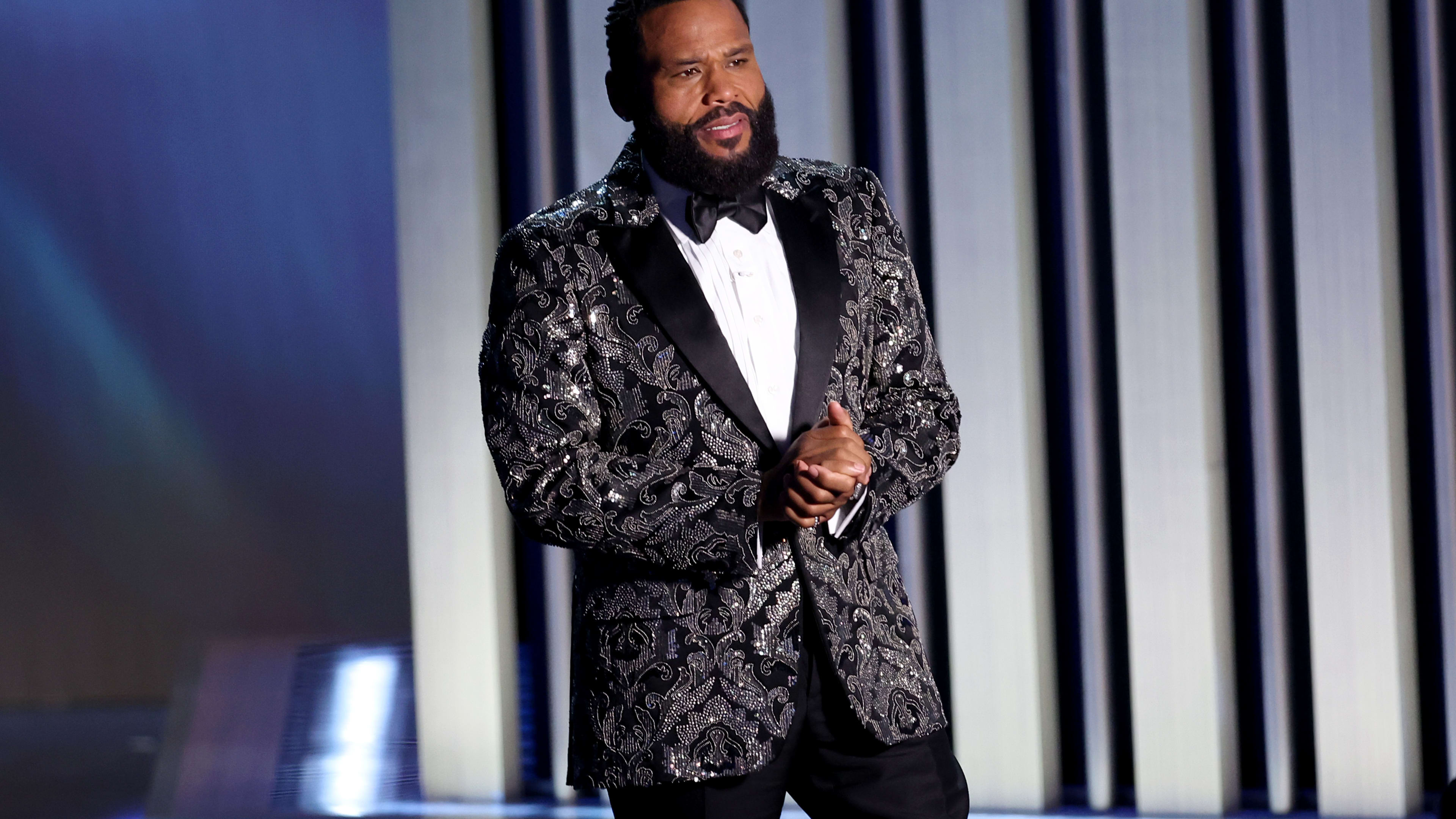 Fans Are Sending Prayers After Anthony Anderson Is Rushed to the ...