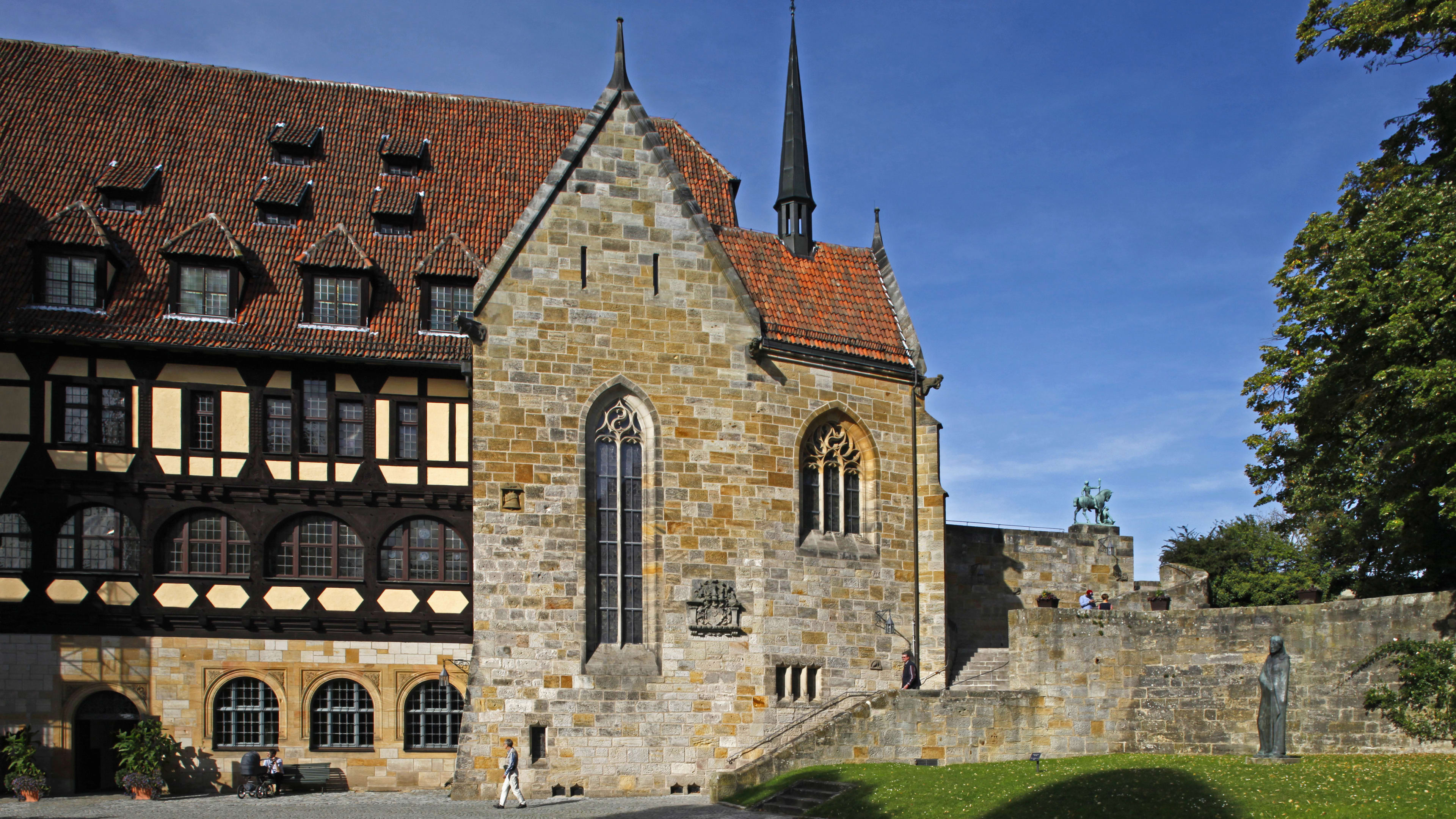 Archaeologists Uncover Immaculately Preserved Medieval House in Rare ...