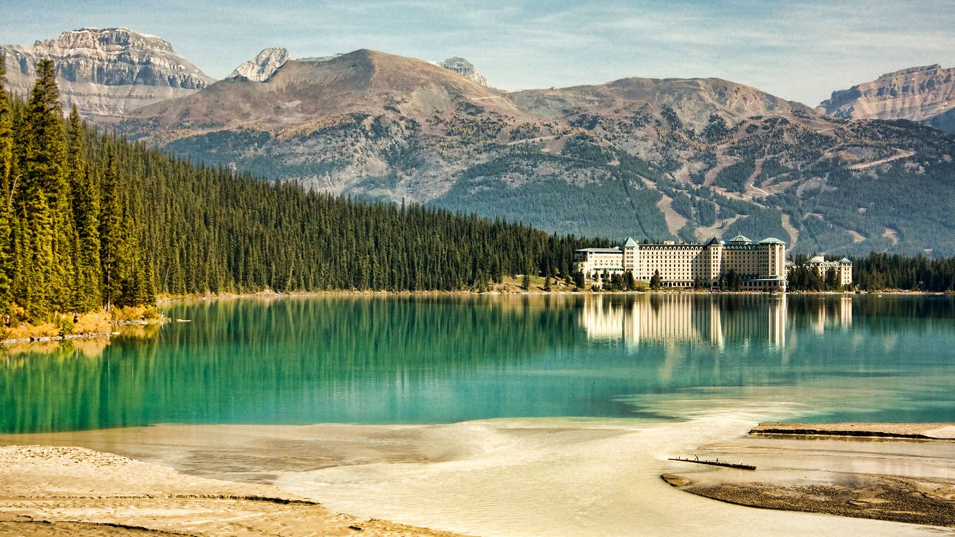 20 Best Lake Vacations in the U.S. and Beyond - Men's Journal