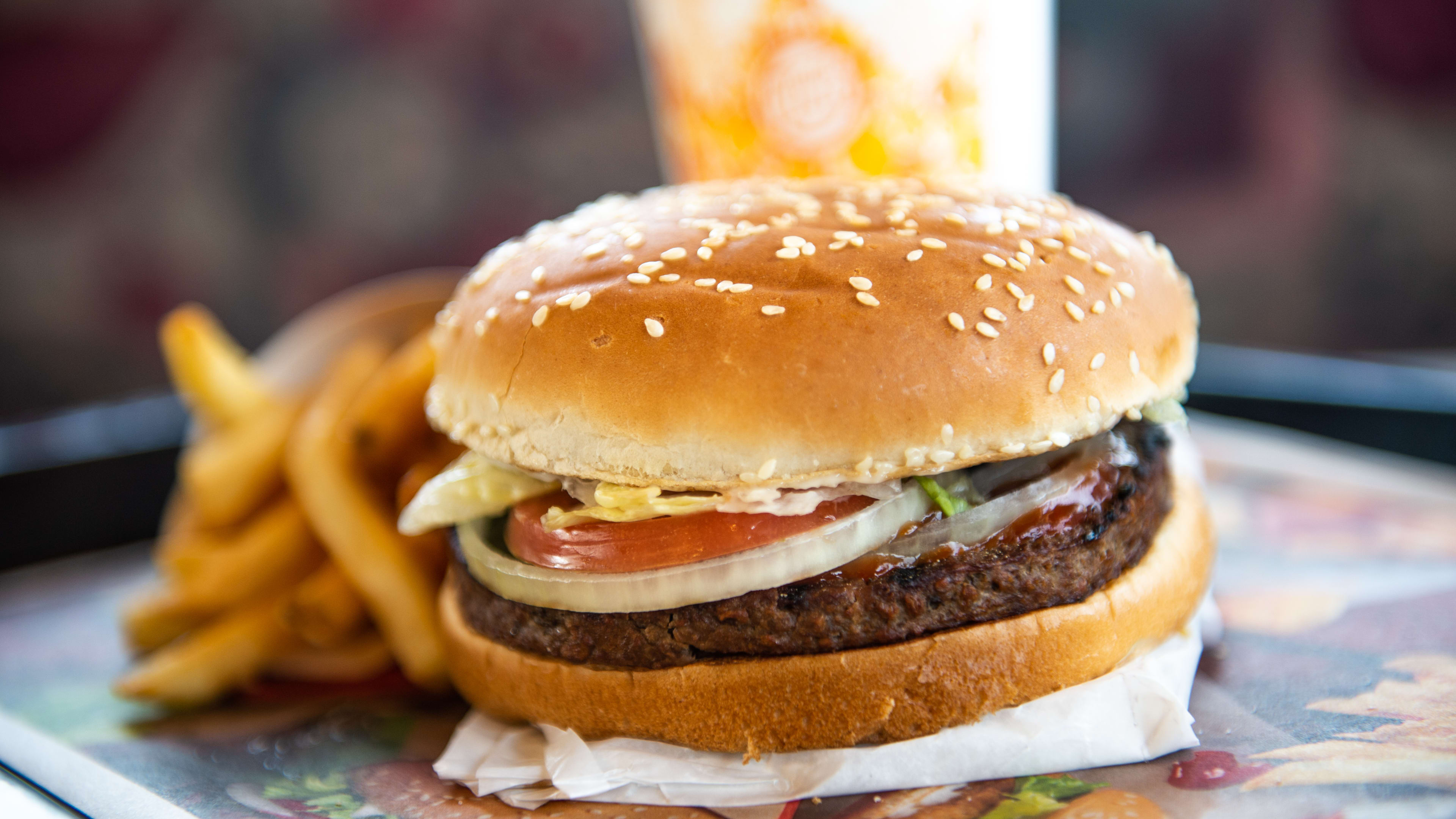 Major Burger Chain Giving Away Free Food for One Week Only - Men's Journal