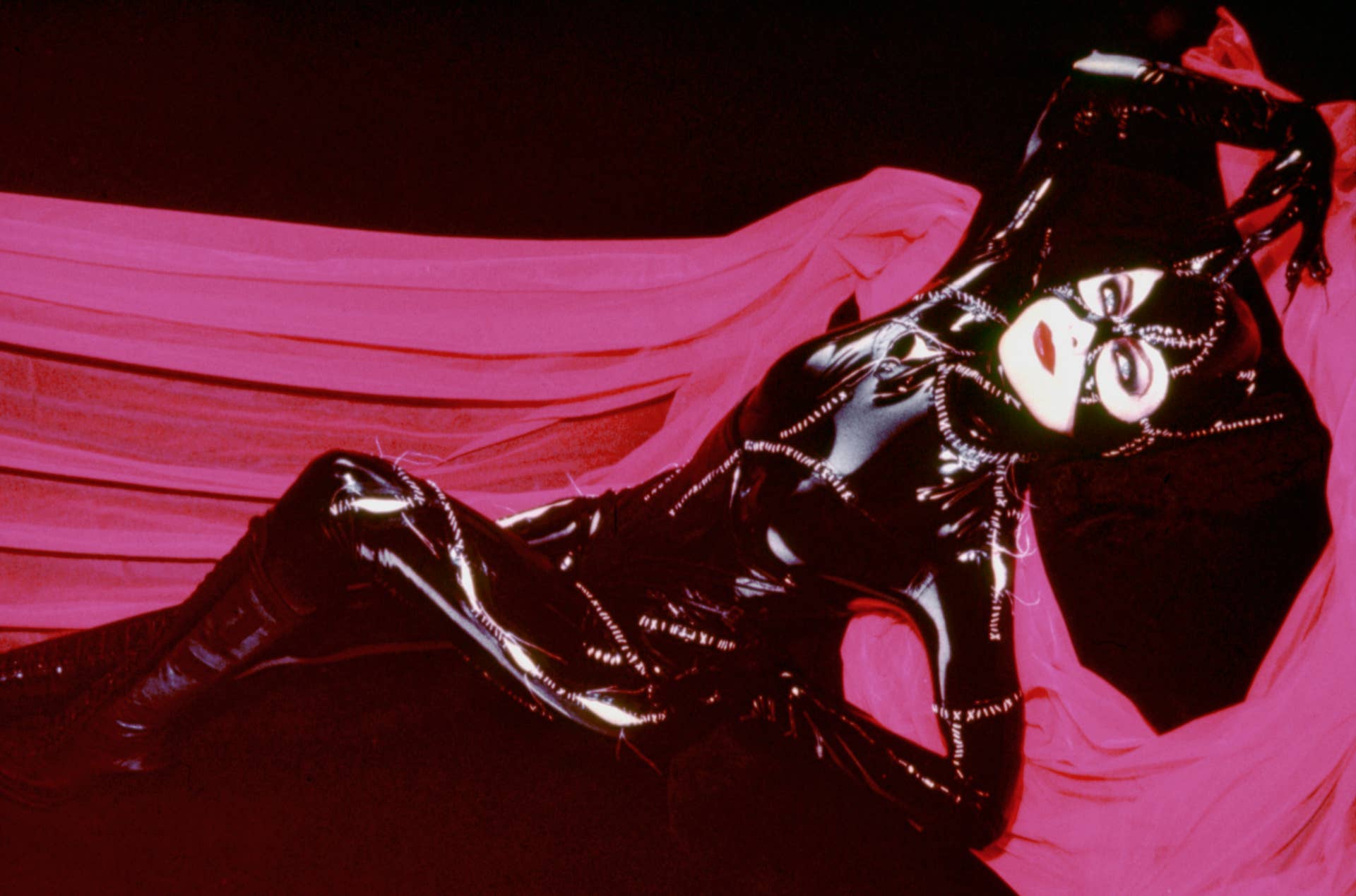 Michelle Pfeiffer Reunites With Her 1992 Catwoman Fit - Men's Journal