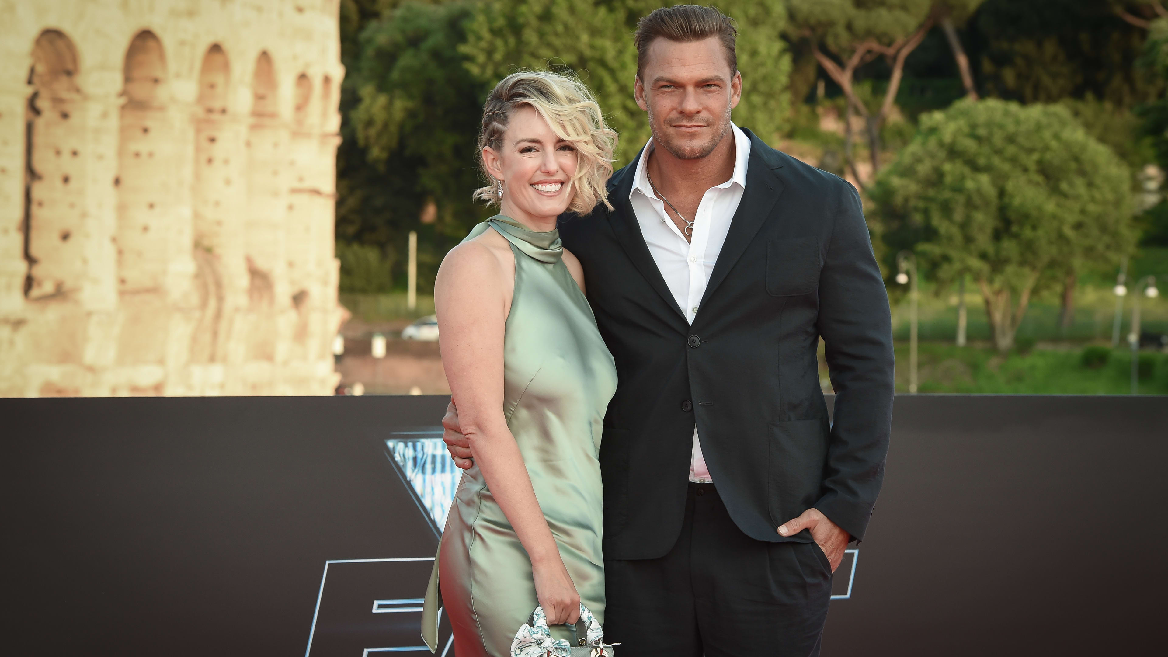 Alan Ritchson Sends 2-Word Message After Big Career Announcement - Men ...