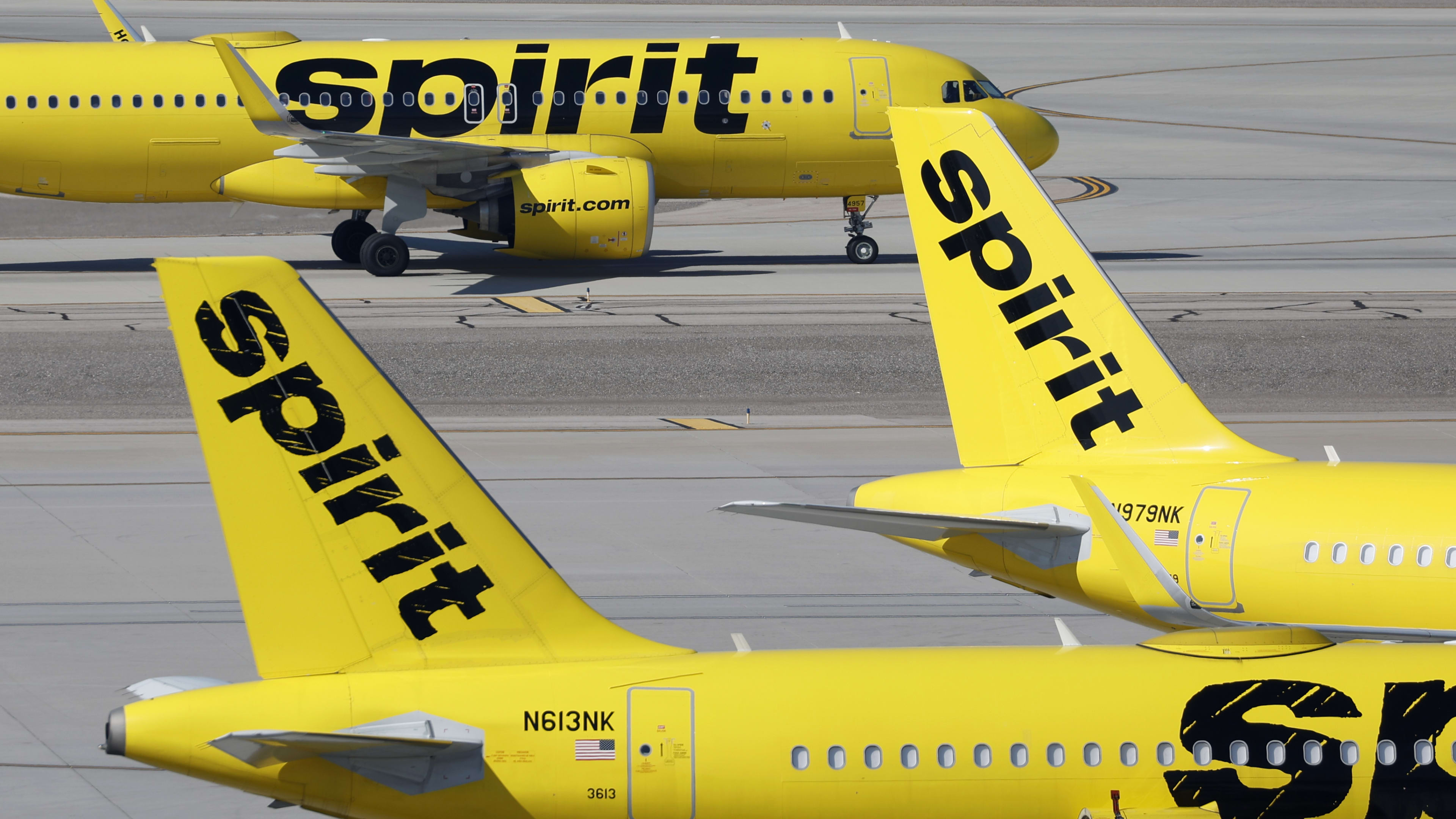 Spirit Airlines Breaks its Silence on 'Abrupt Shutdown' Report - Men's ...
