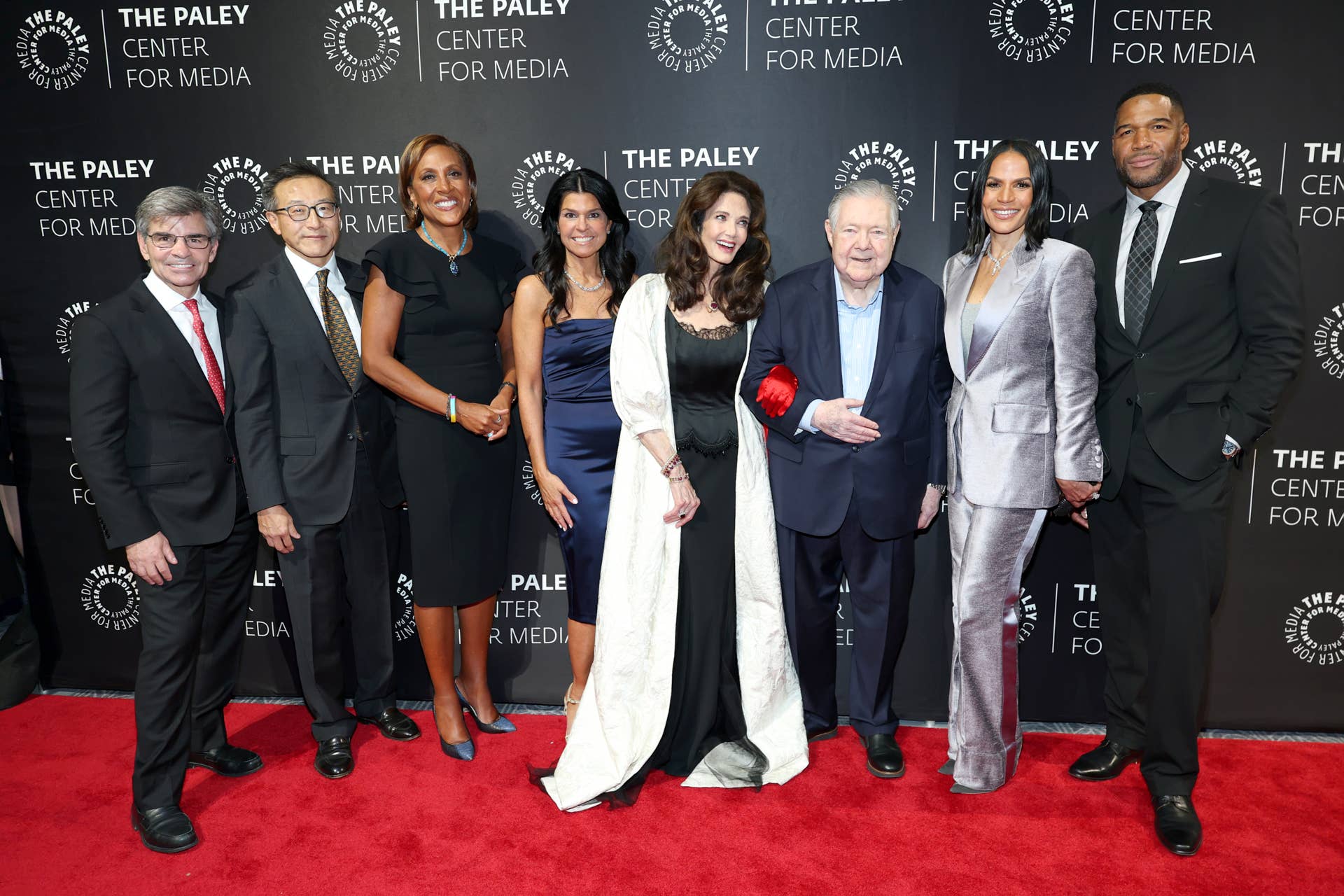 Wonder Woman's Lynda Carter Honored For 50th Anniversary - Men's Journal
