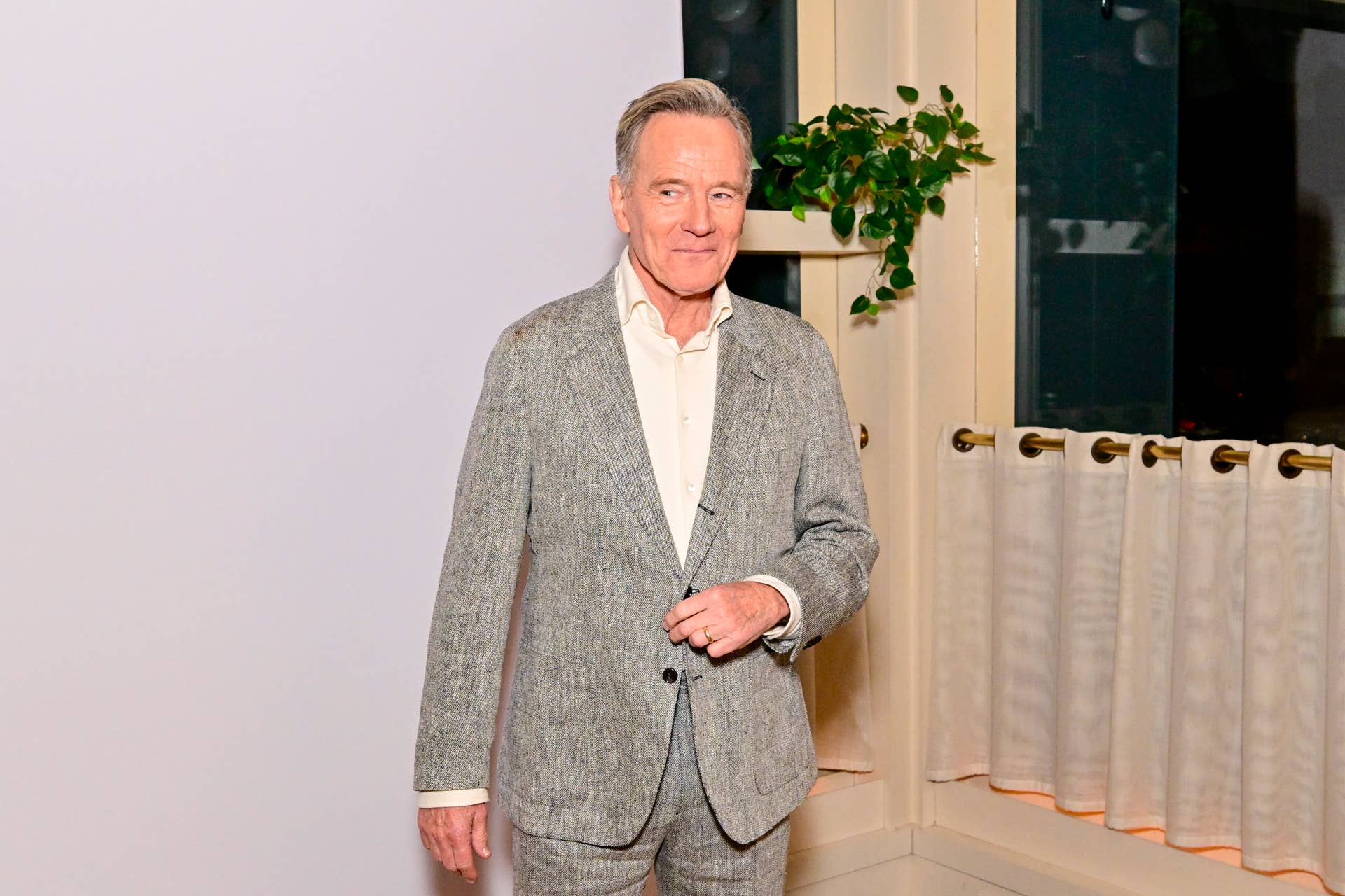 Bryan Cranston on How He Got Back Into Character for Sitcom Revival ...