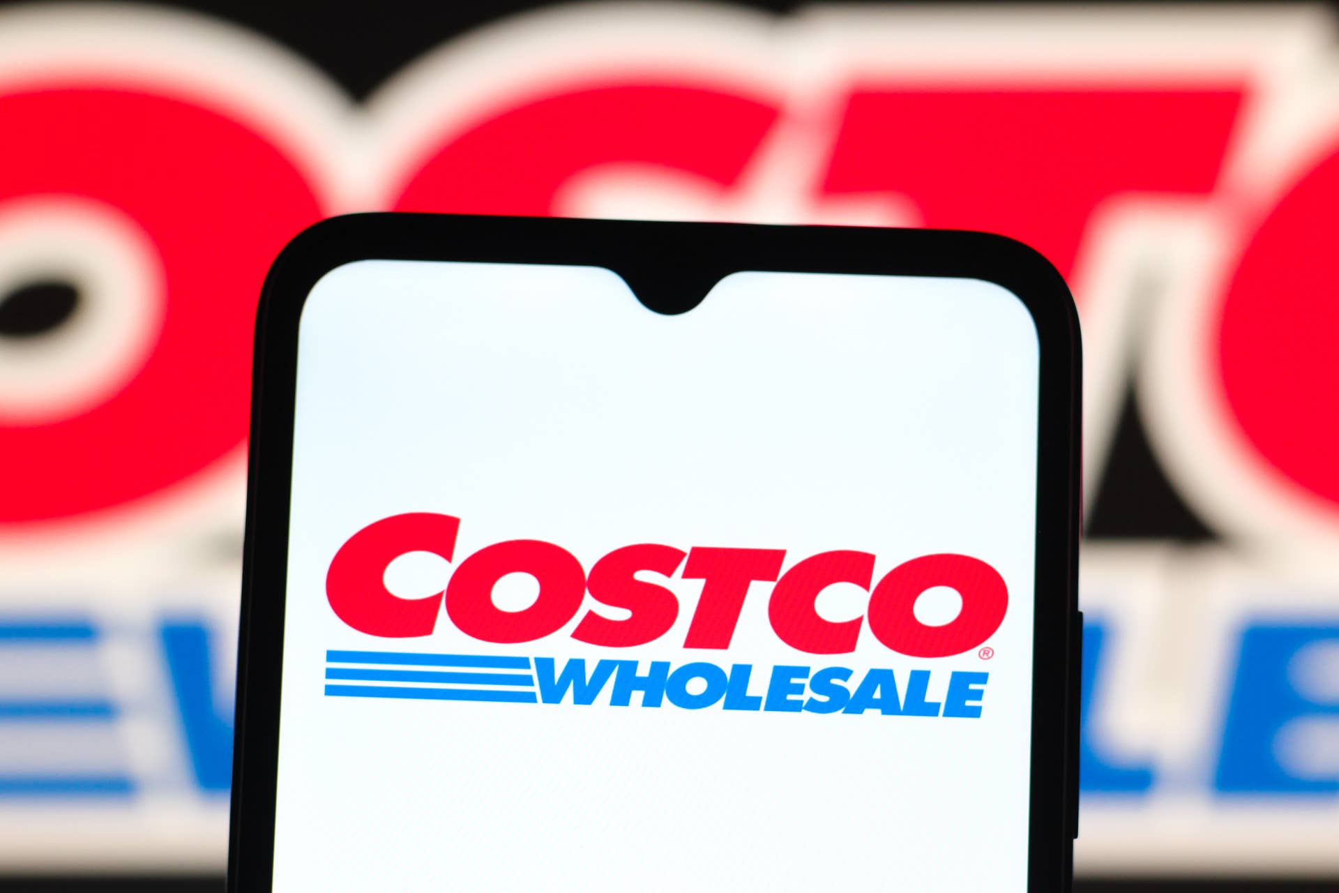 Costco Hints at Checkout Shake-Up—Borrowing from Sam’s Club’s Playbook ...