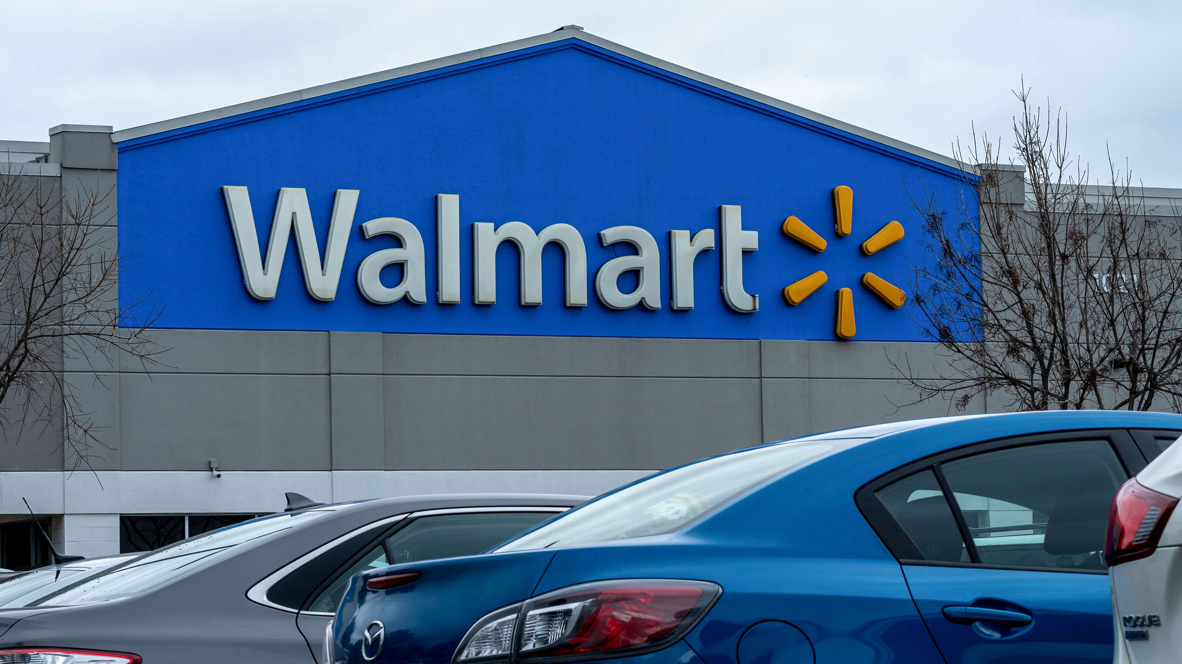 This Top-Selling Foldable Camp Table Is Under $40 at Walmart - Men's ...