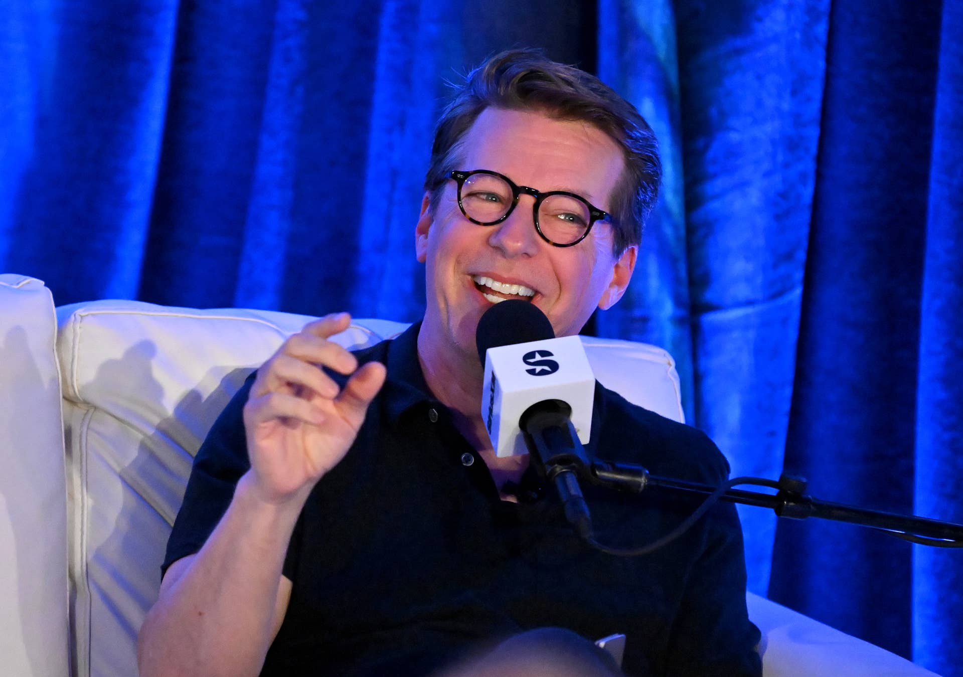 Iconic LA Eatery’s Closure Has Sean Hayes' Fans Concerned - Men's Journal