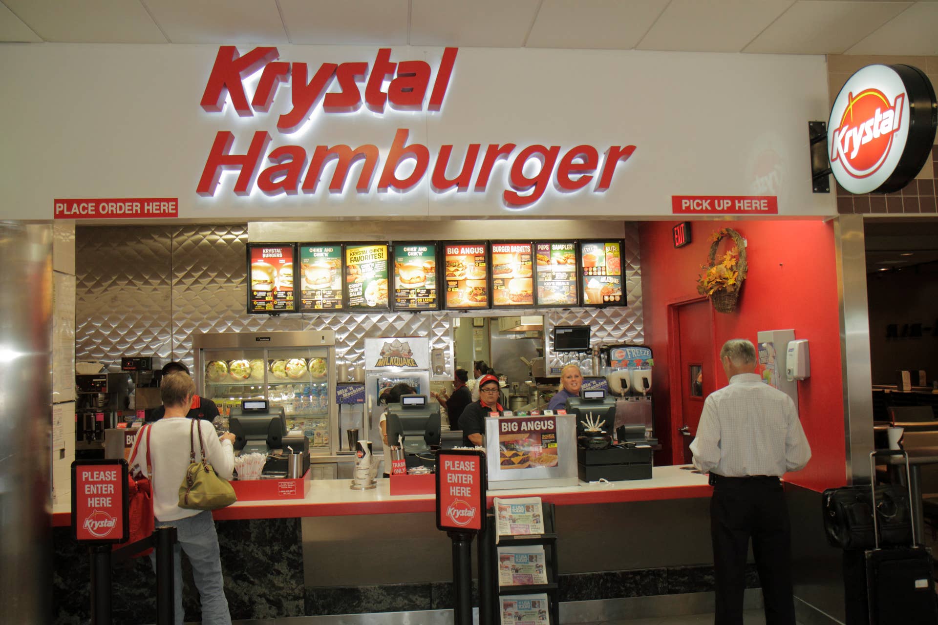 90-Year-Old Fast Food Chain Opens South Carolina Location - Men's Journal
