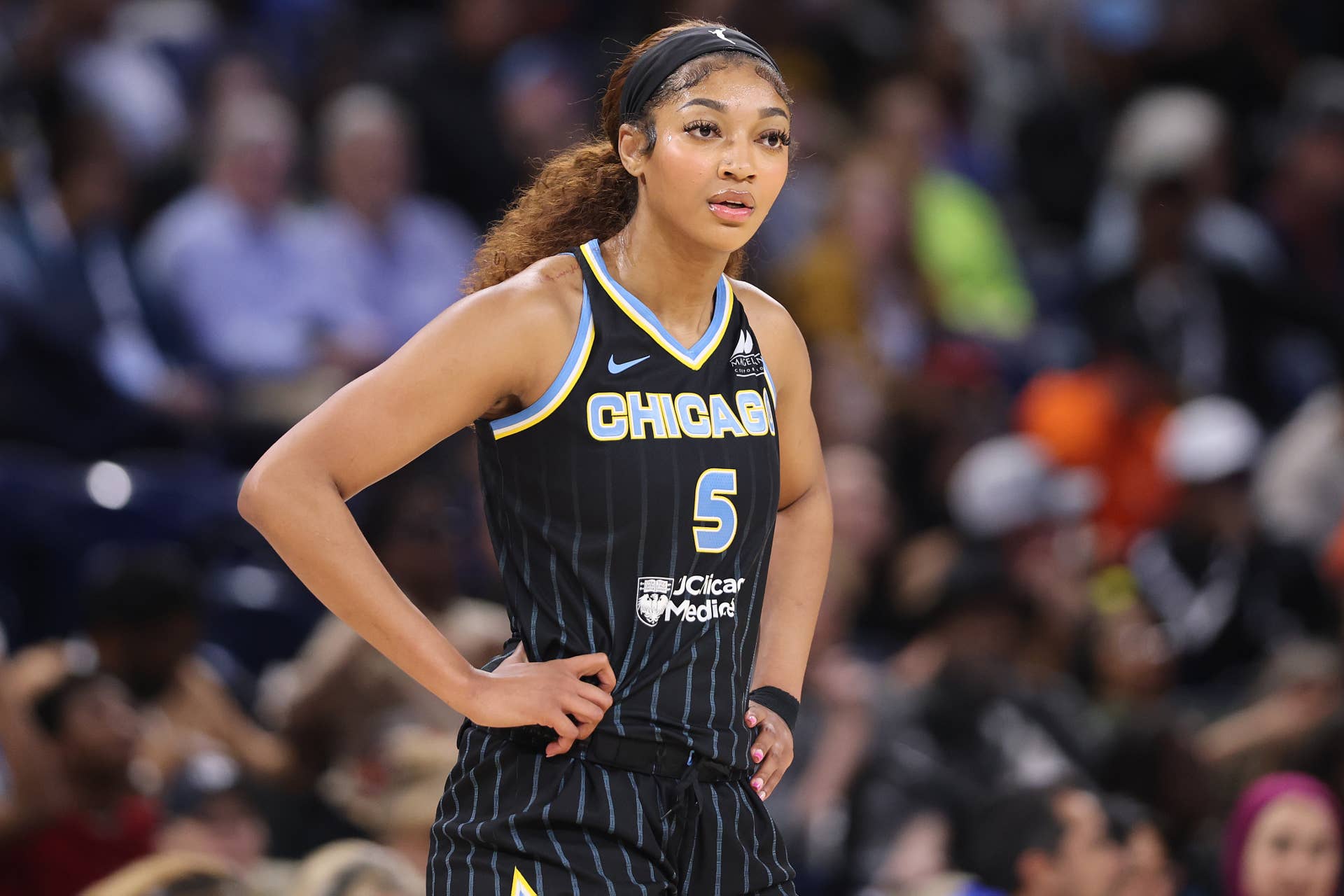 Angel Reese Ties Career-Worst Stat Line in Sky’s Ugly Loss to Mercury ...