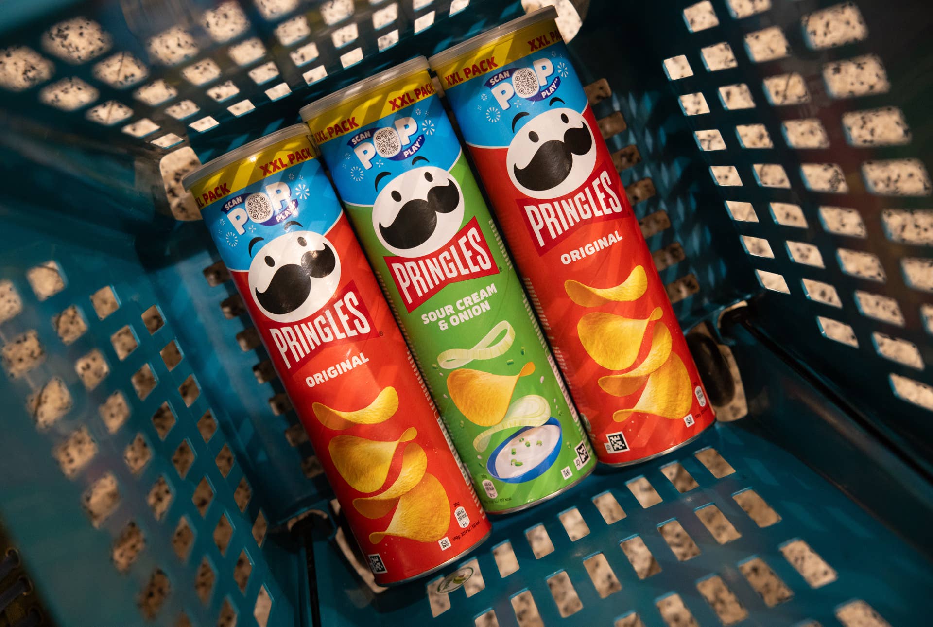 A Beloved Pringles Flavor is Returning After 7 Years - Men's Journal