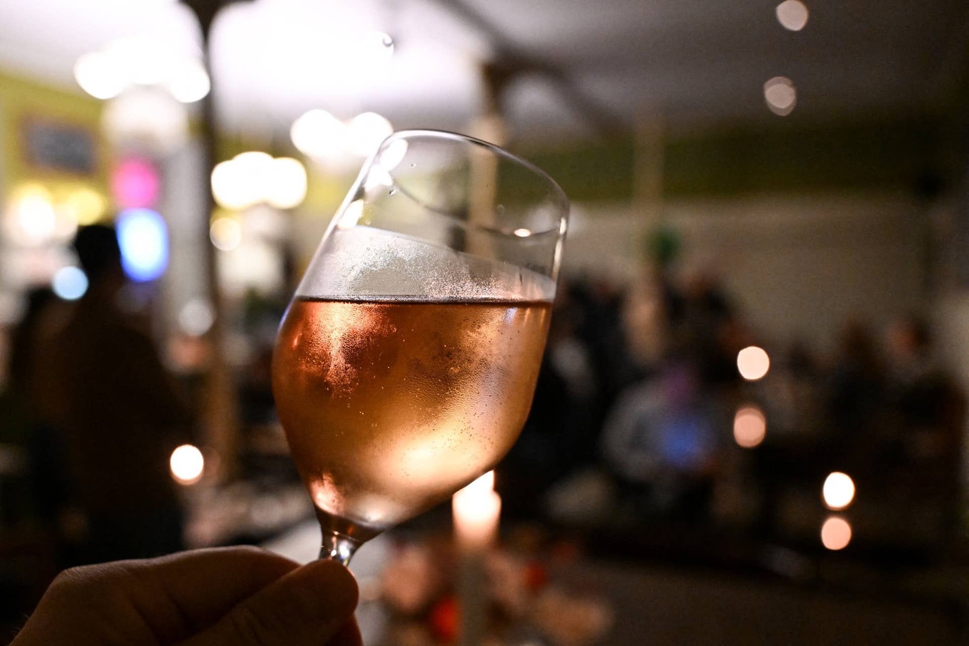 Popular Bar Closes After 5 Years for Heartbreaking Reason - Men's Journal