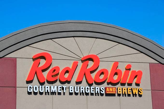 Iconic Red Robin Closes Dozens of Restaurants to Stay Affordable - Men ...